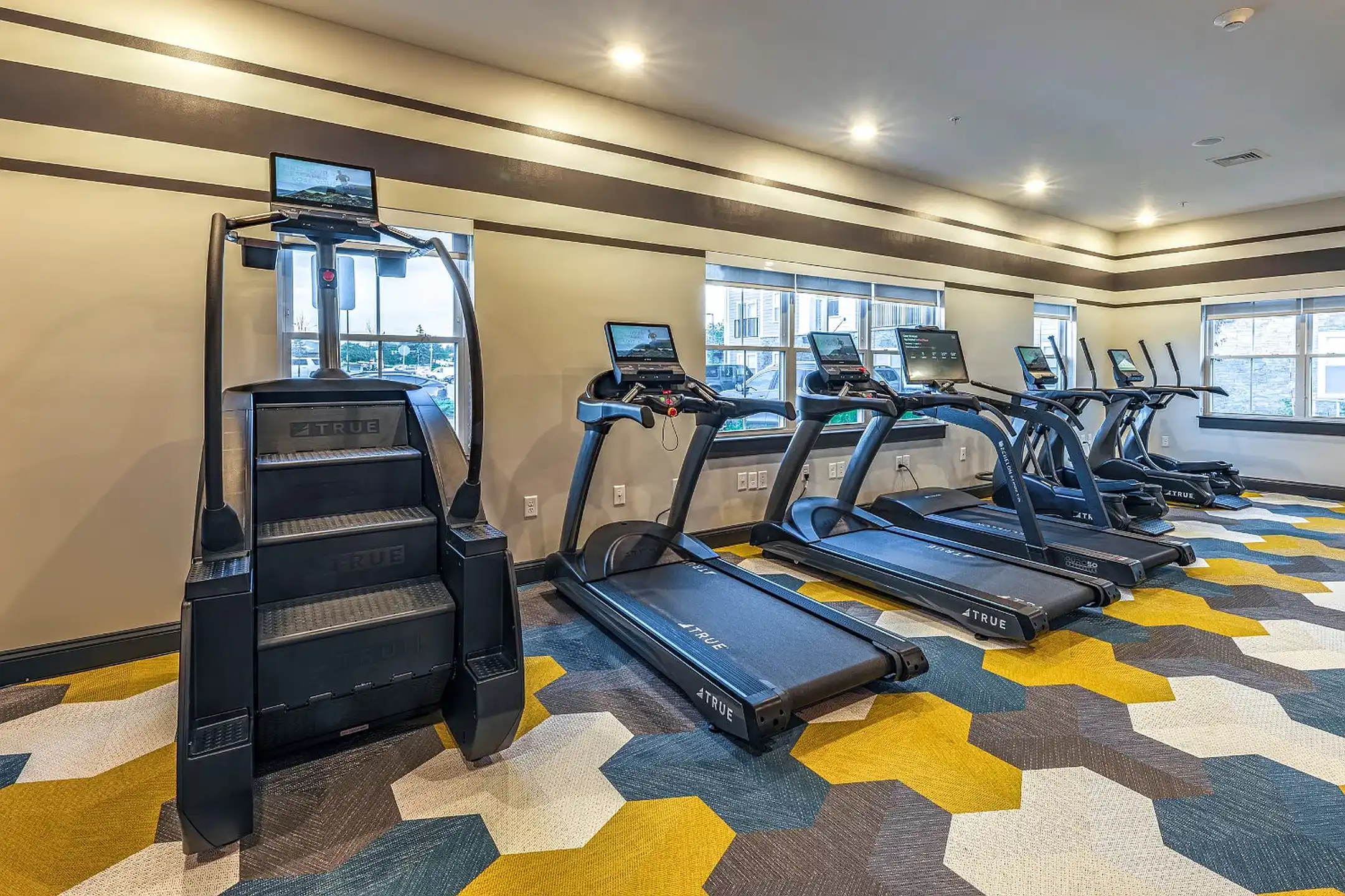 Halstead Merrimack - Merrimack, NH 03054 | ApartmentGuide.com