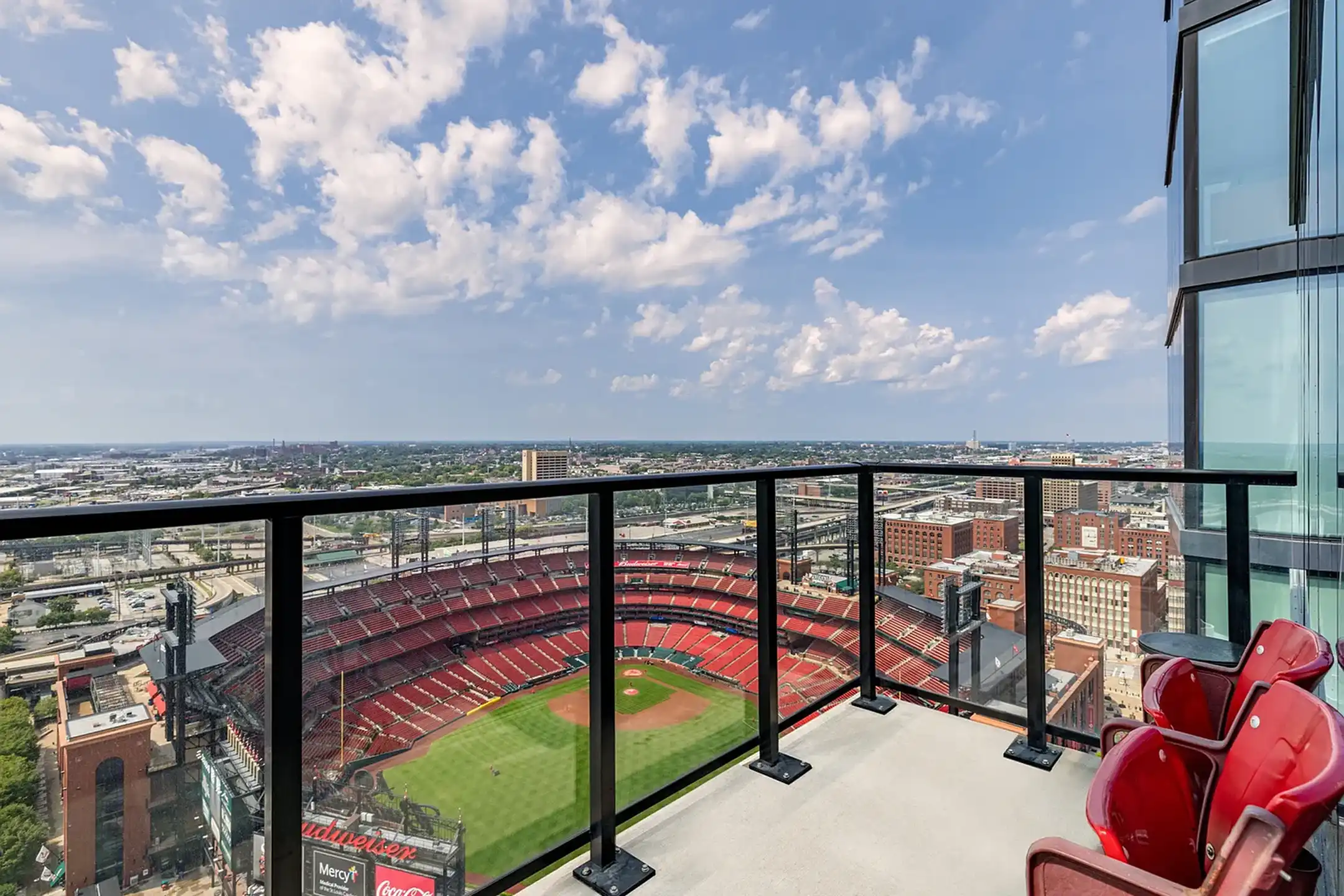 One Cardinal Way - Saint Louis, MO 63102 | ApartmentGuide.com