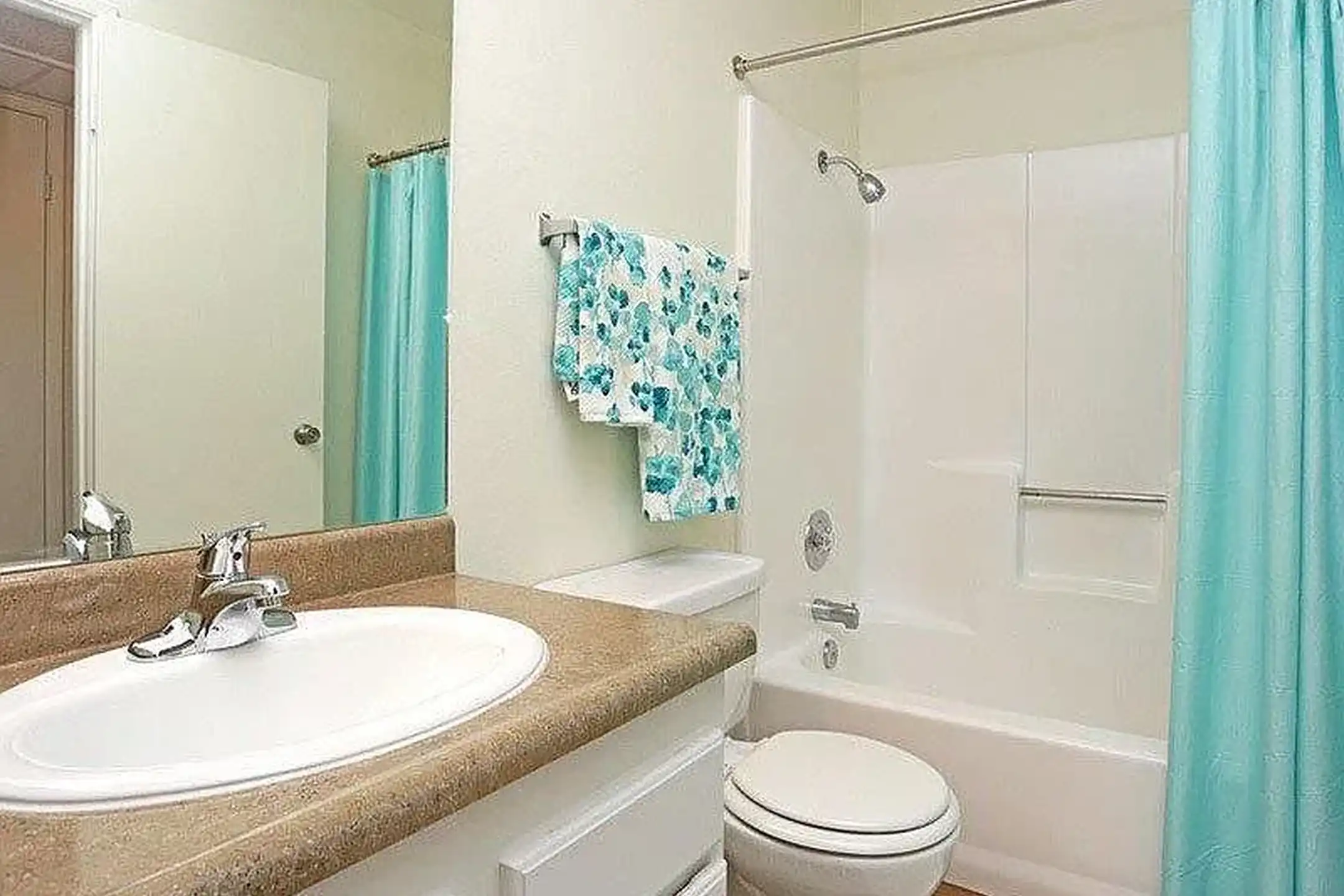 Willow Ridge - Clovis, CA 93612 | ApartmentGuide.com