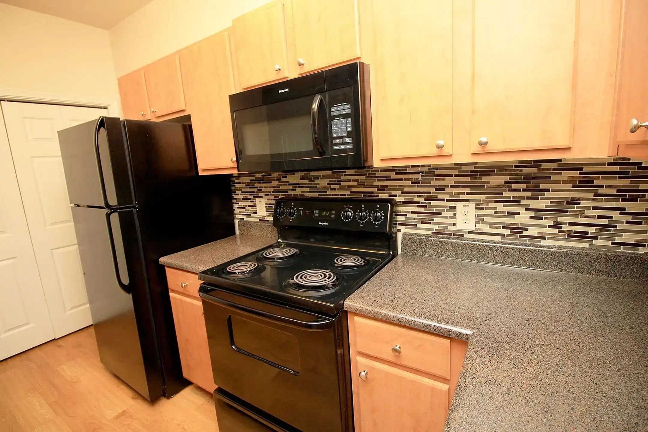 Oxford at Tech Ridge - Austin, TX 78753 | ApartmentGuide.com