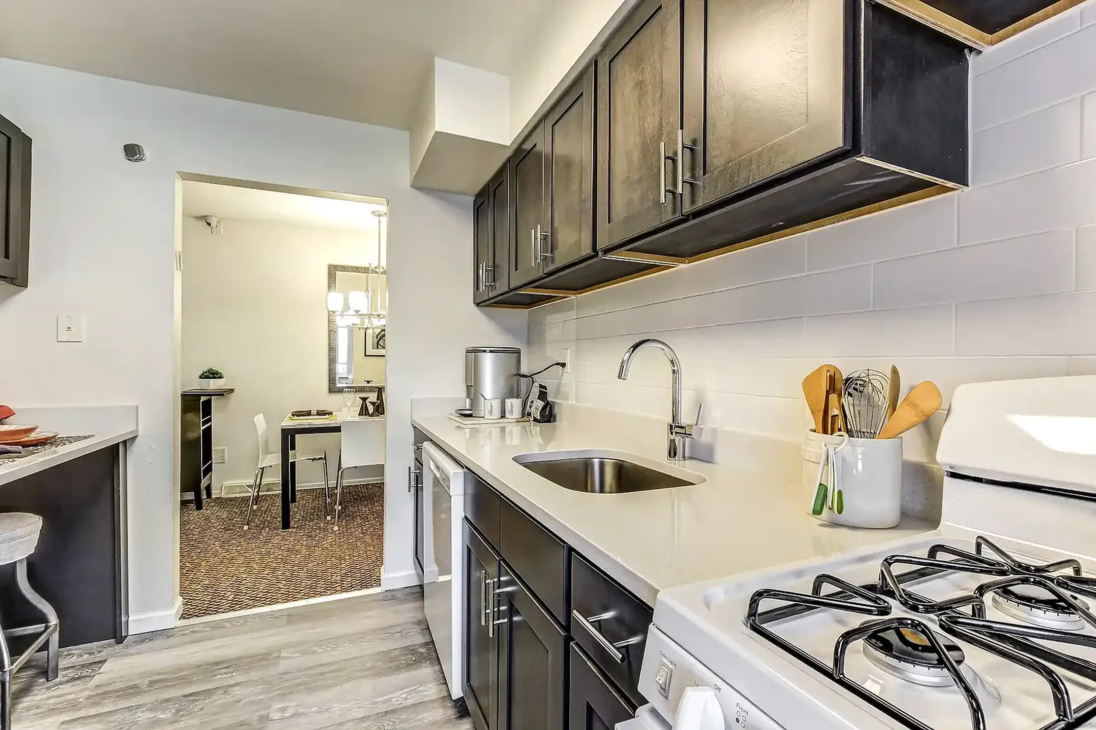 Madison Gardens - Old Bridge, NJ 08857 | ApartmentGuide.com