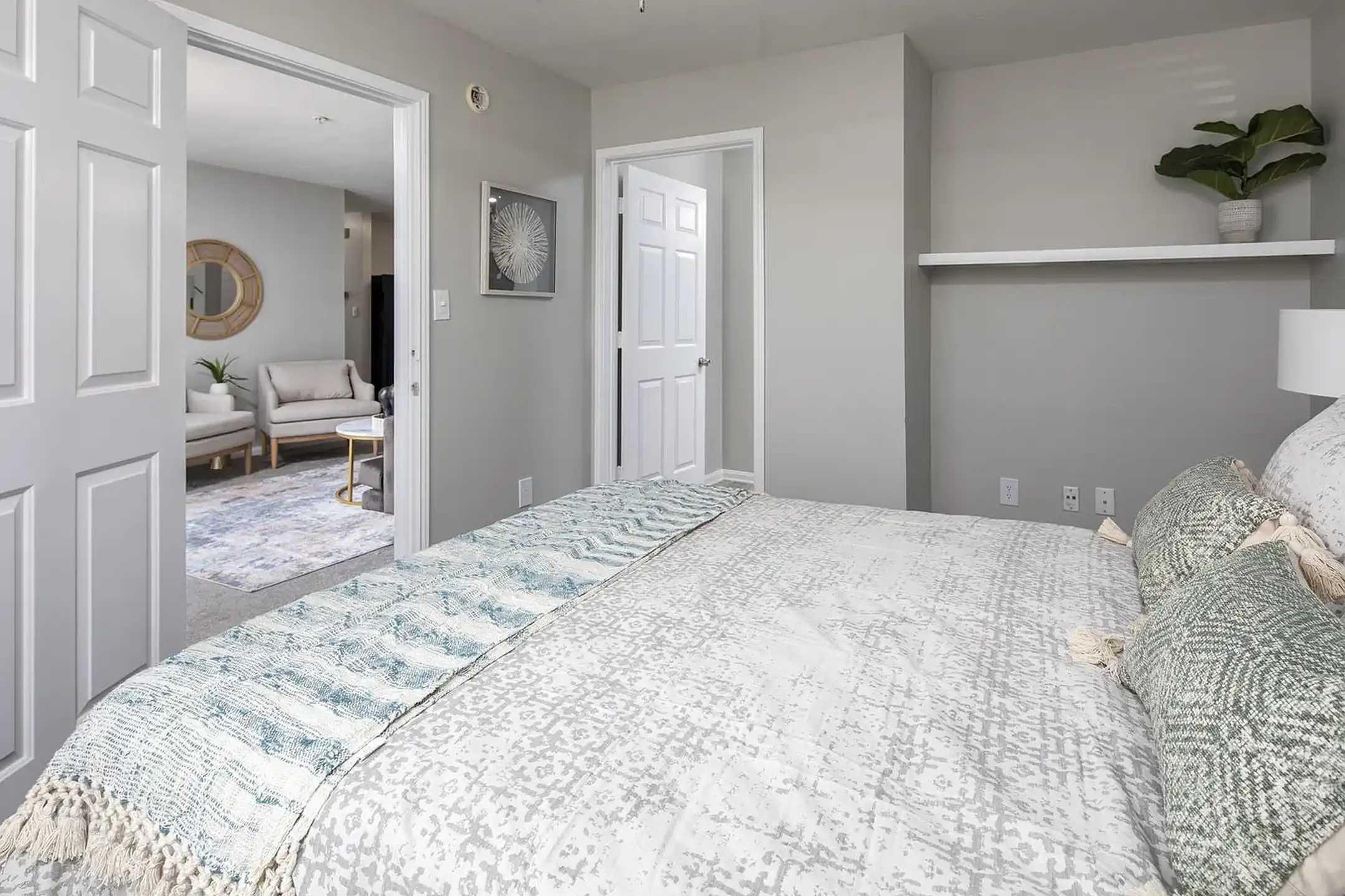 Stone Ridge Apartments - Homewood, AL 35209 | ApartmentGuide.com