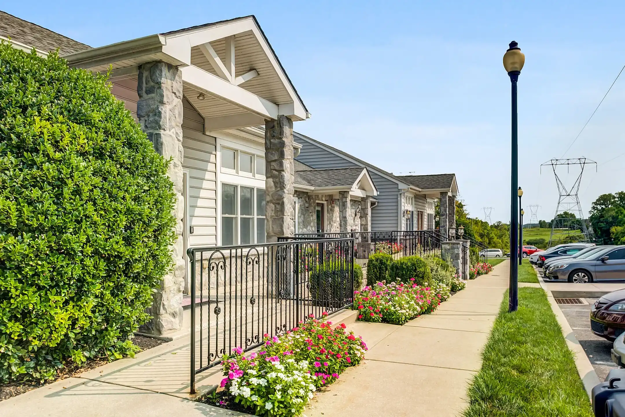 Westgate Village - Frazer, PA 19355 | ApartmentGuide.com