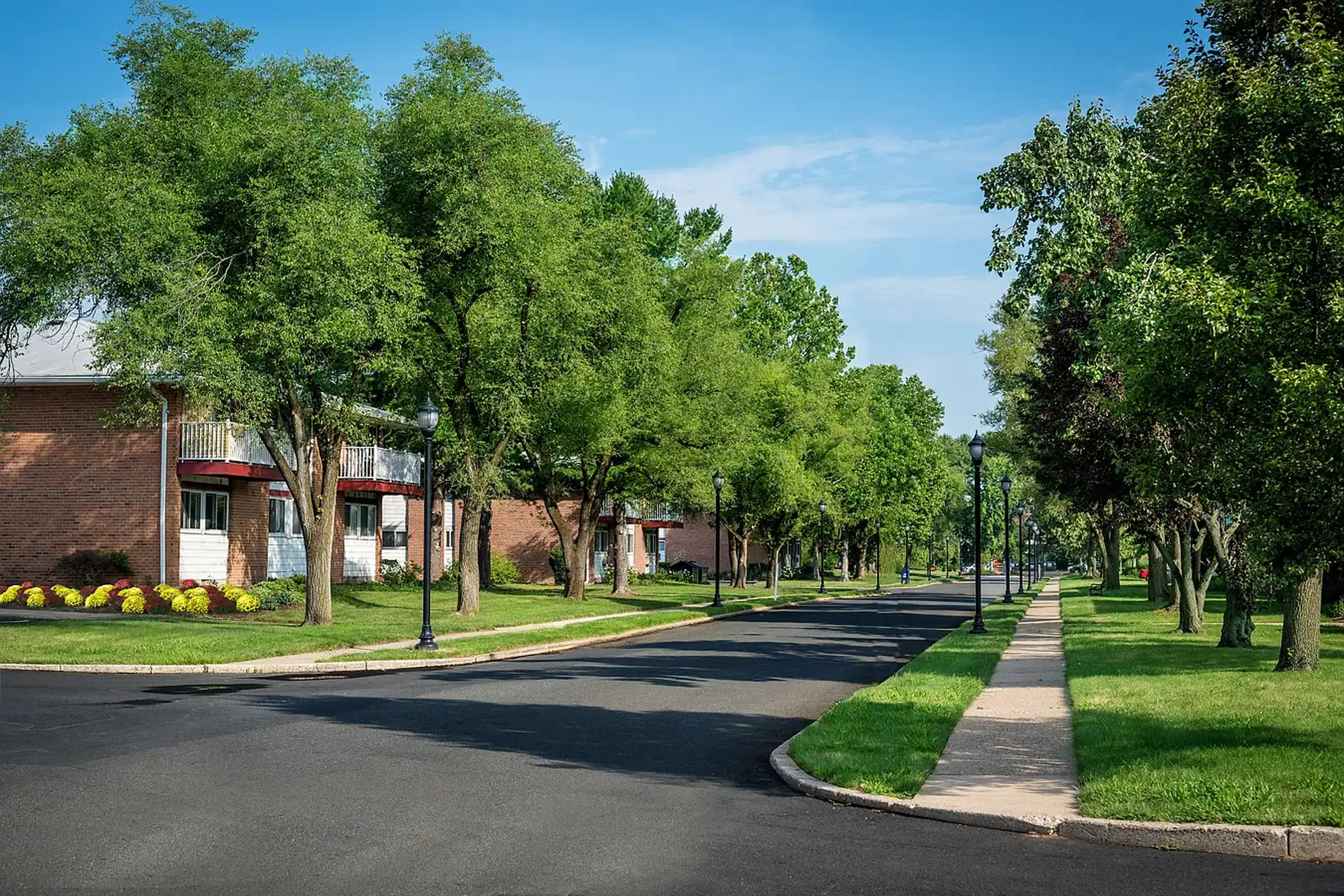 Carlton Apartments - Ewing, NJ 08618 | ApartmentGuide.com