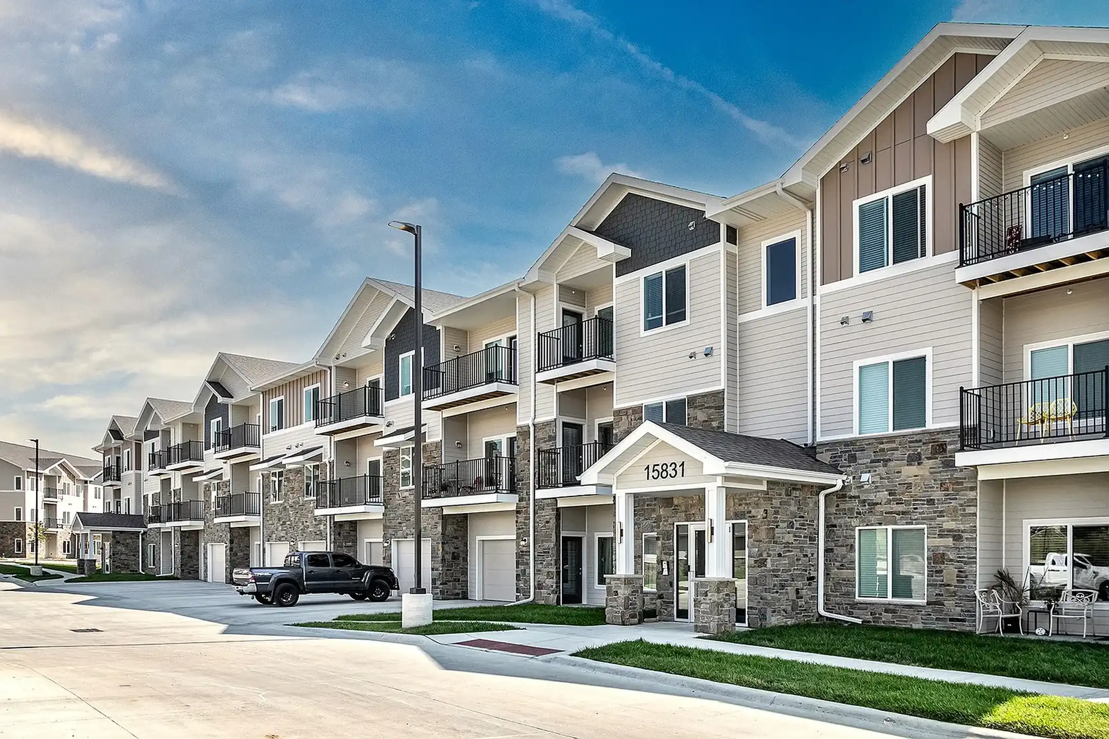 Hanover Flats - Bennington, NE 68007 | ApartmentGuide.com