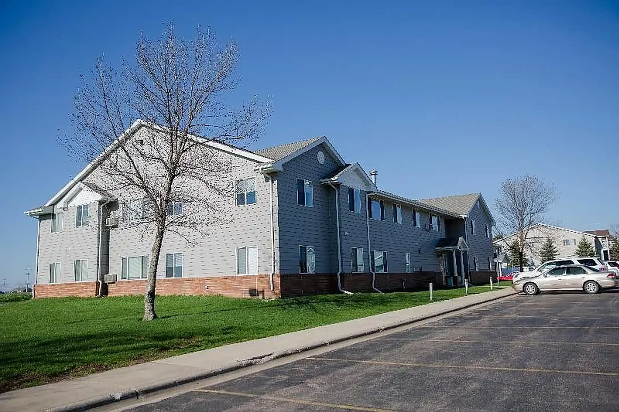 South Ridge Apartments & Townhomes - Sioux Falls, SD 57108 ...