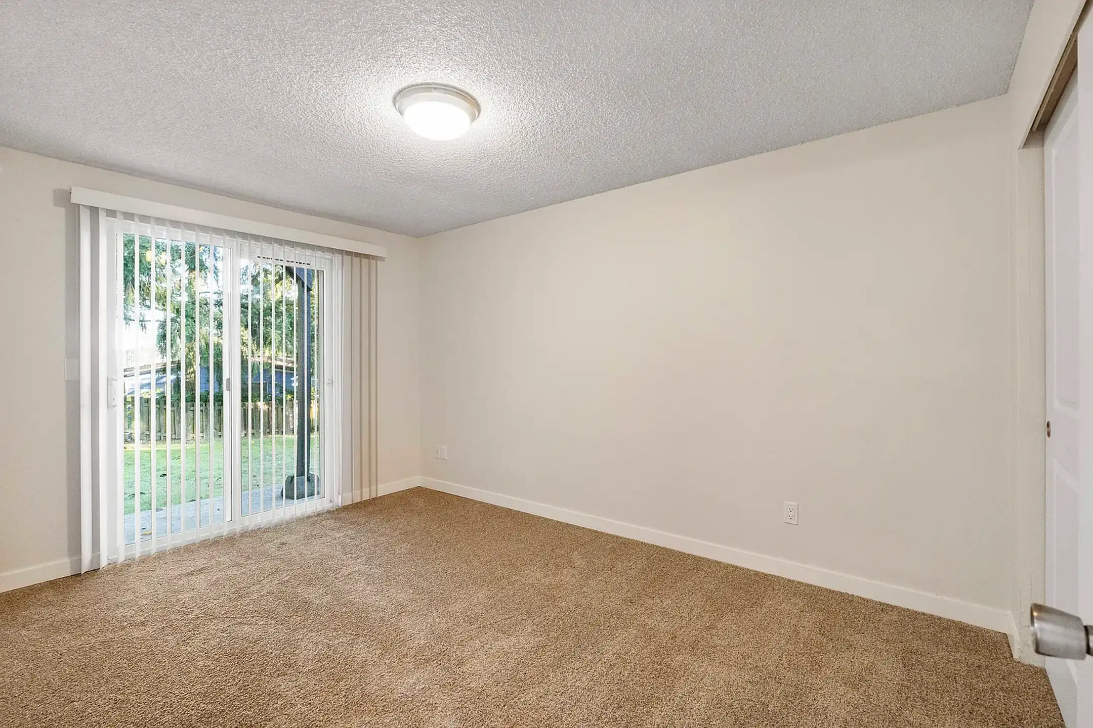 Canyon Ridge Apartments - Tacoma, WA 98446 | ApartmentGuide.com