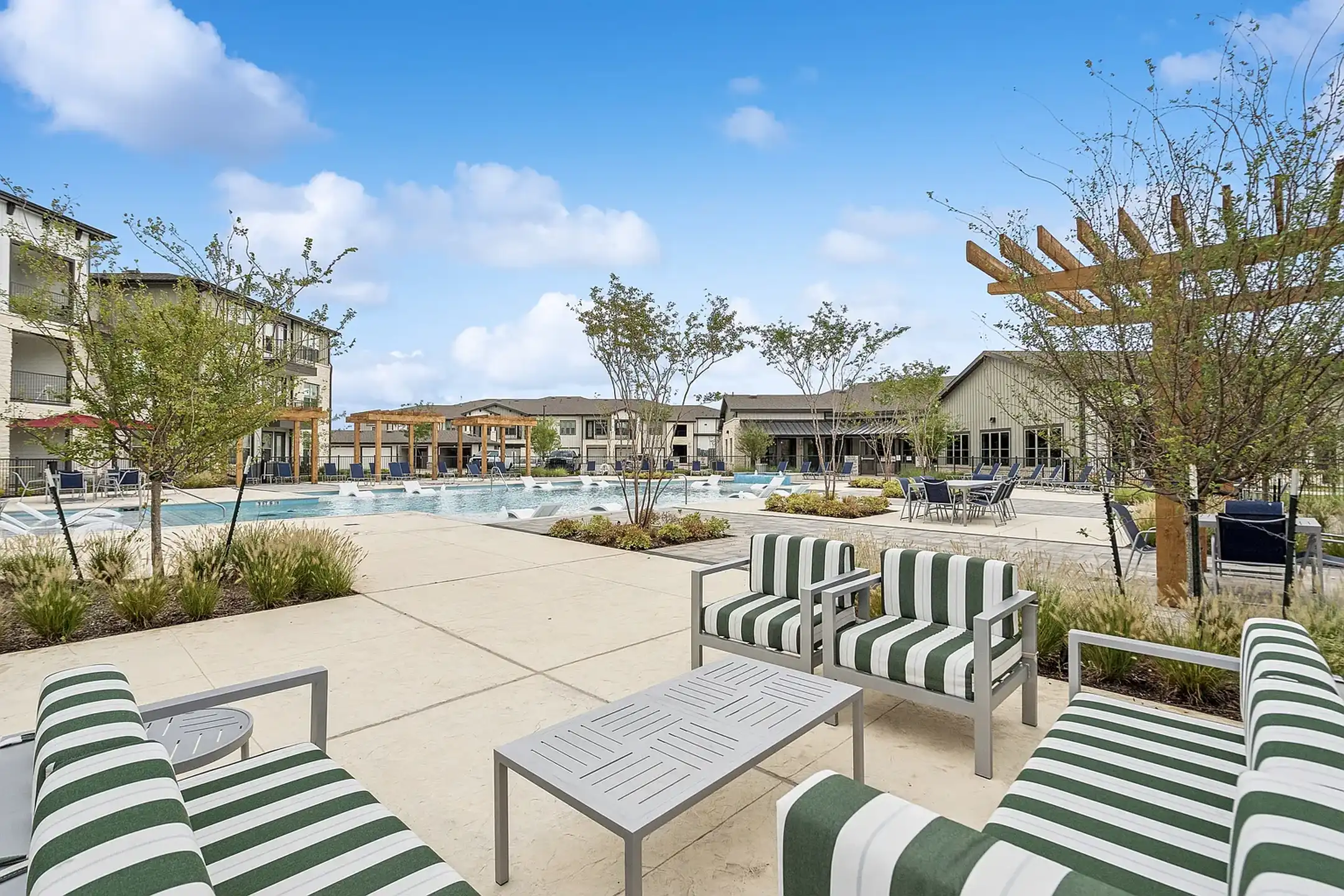 The Range at Tamarron - Katy, TX 77494 | ApartmentGuide.com