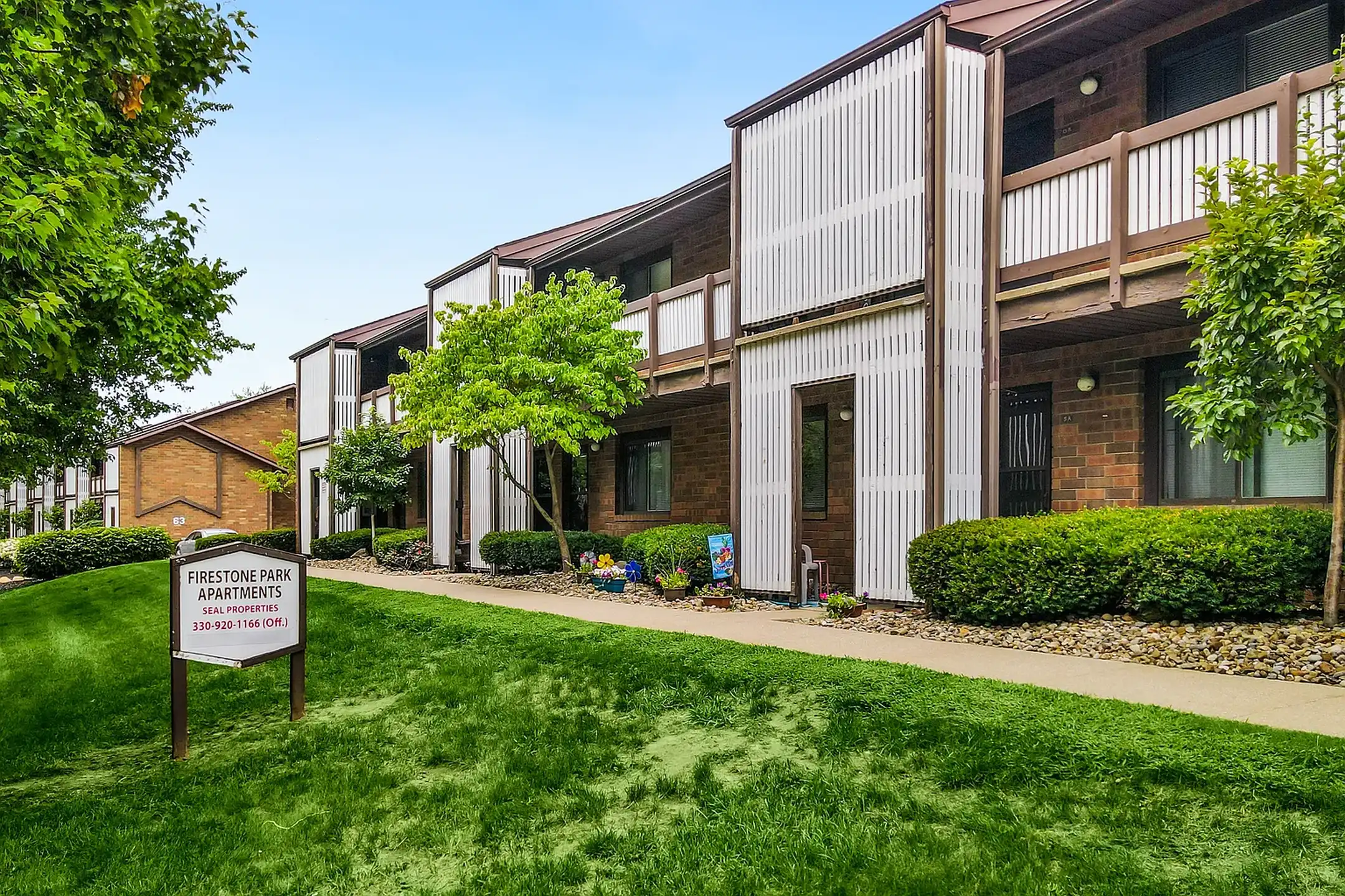 Firestone Park - Akron, OH 44301 | ApartmentGuide.com