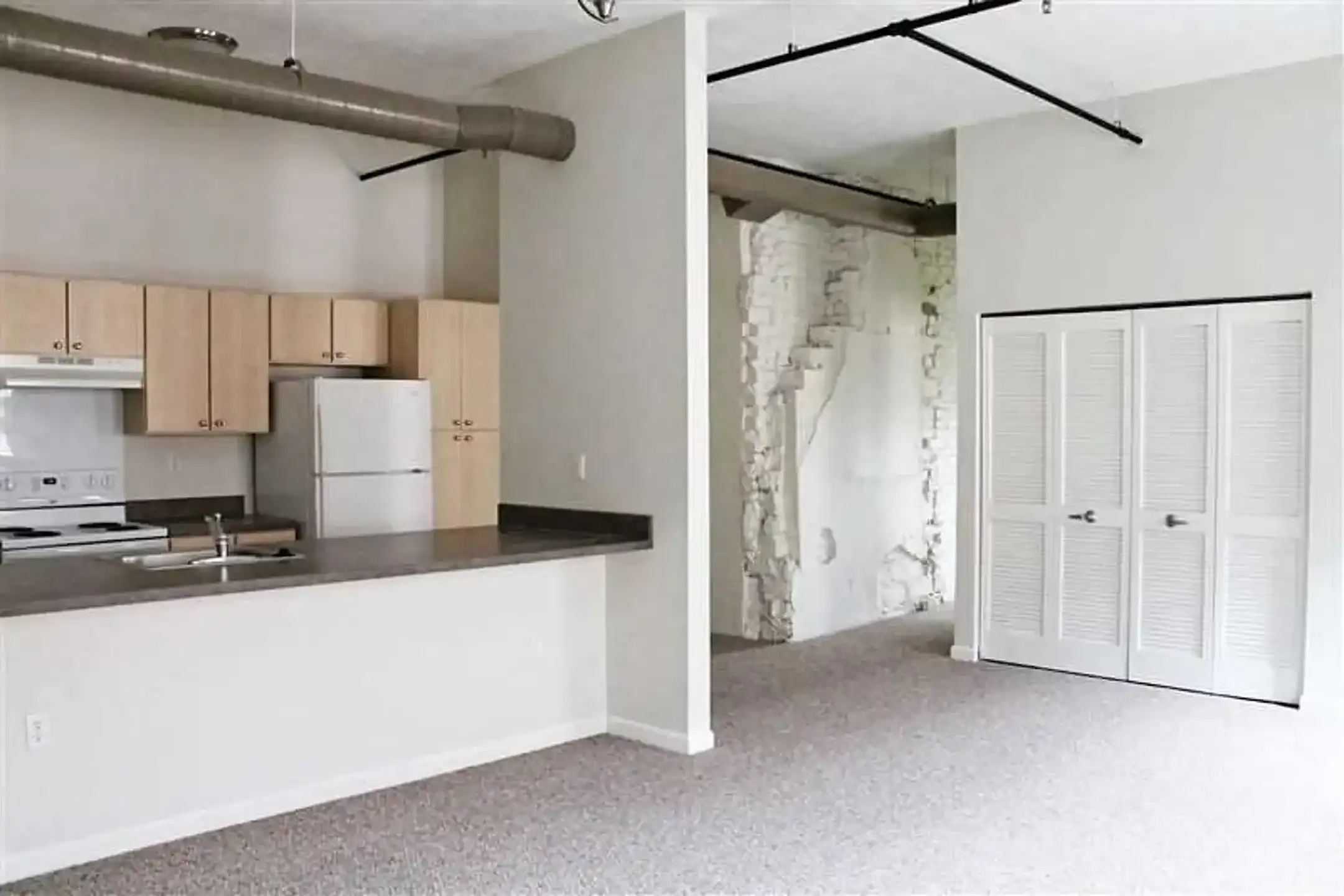 Armory Arts Apartments - Jackson, MI 49202 | ApartmentGuide.com