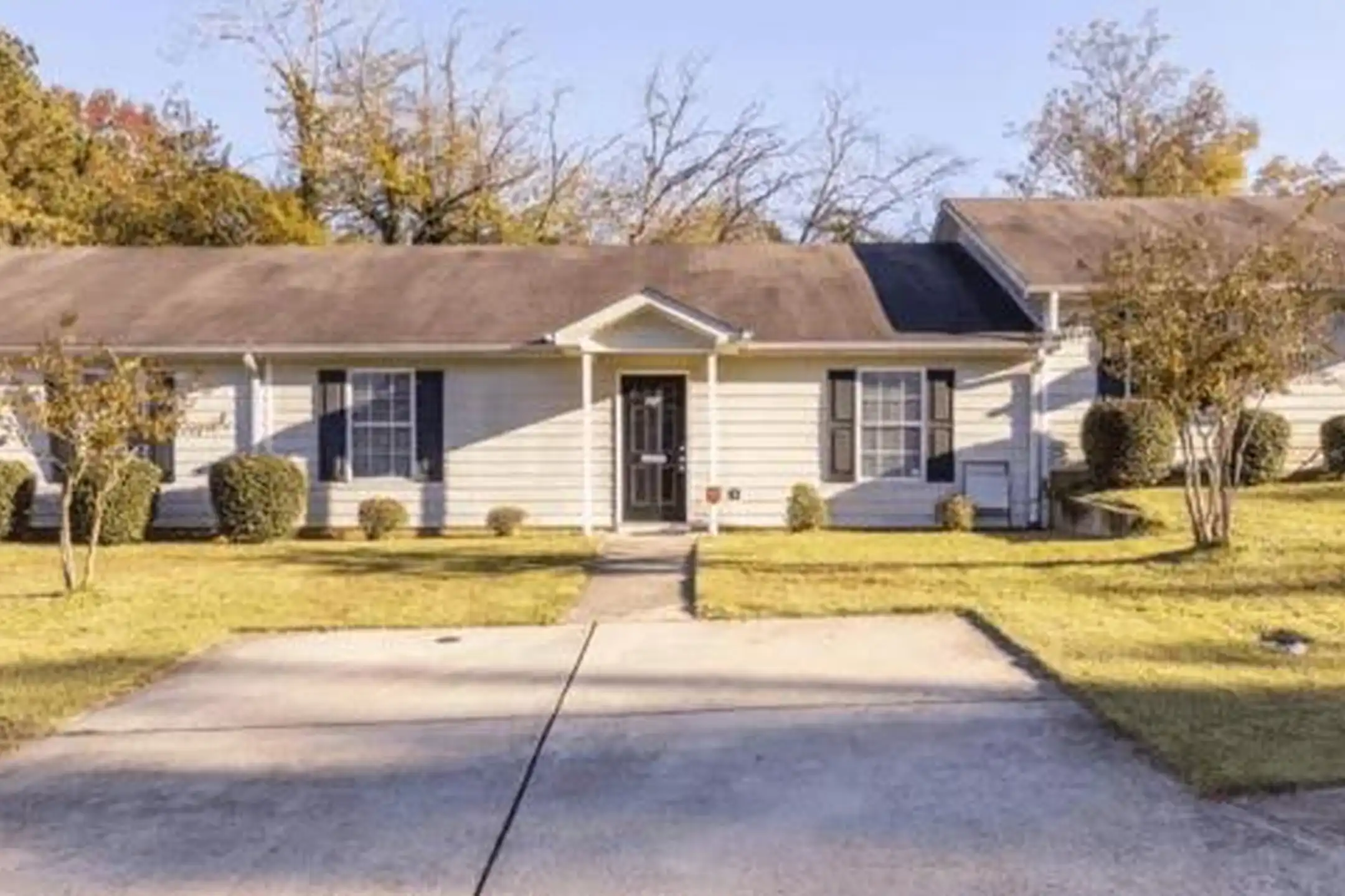 512 Elle's Wy - Griffin, GA 30223 | ApartmentGuide.com