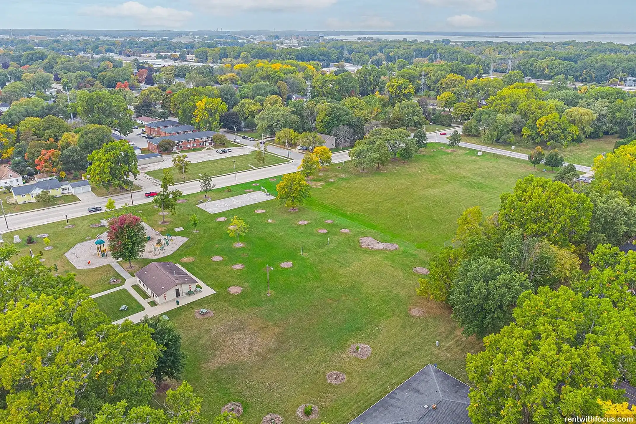 Parkview Ridge - Green Bay, WI 54302 | ApartmentGuide.com