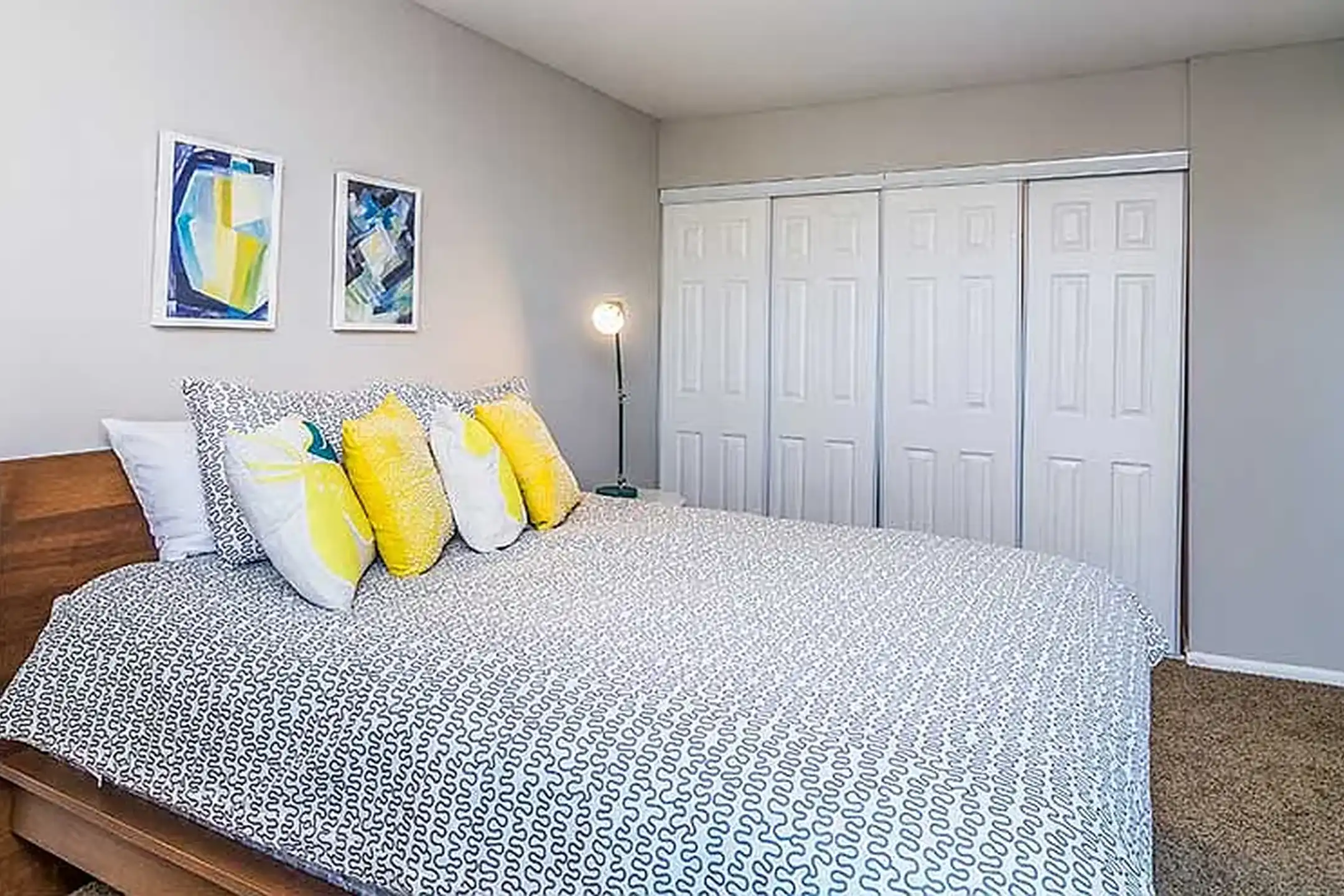 The Lakes at Fountain Square Apartment Homes - Waukegan, IL 60085 ...