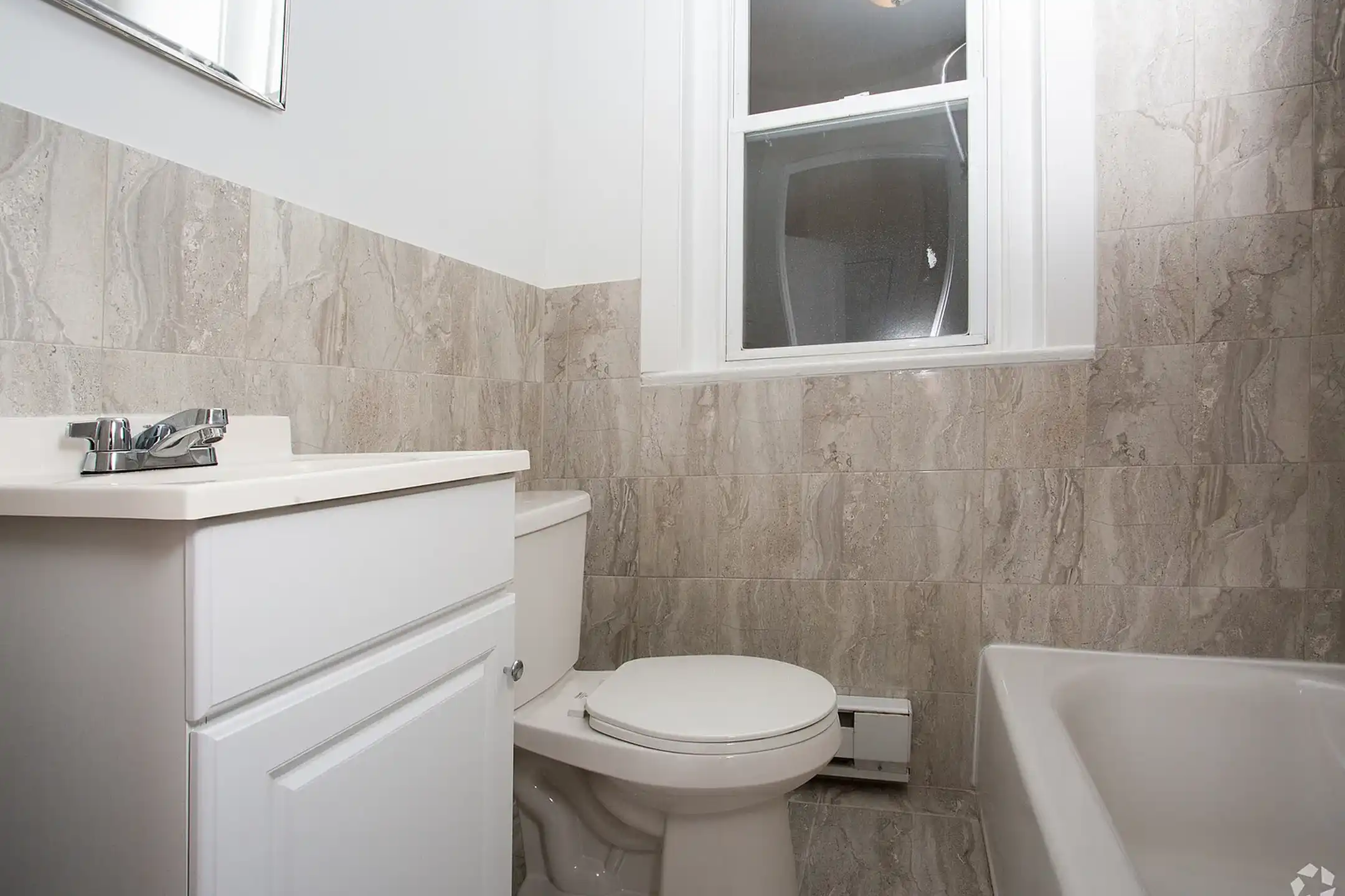 Kings Manor Apartments - Philadelphia, PA 19144 | ApartmentGuide.com