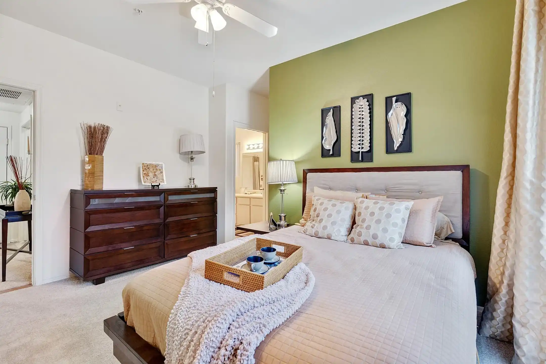 Desert Harbor - Peoria, AZ 85381 | ApartmentGuide.com