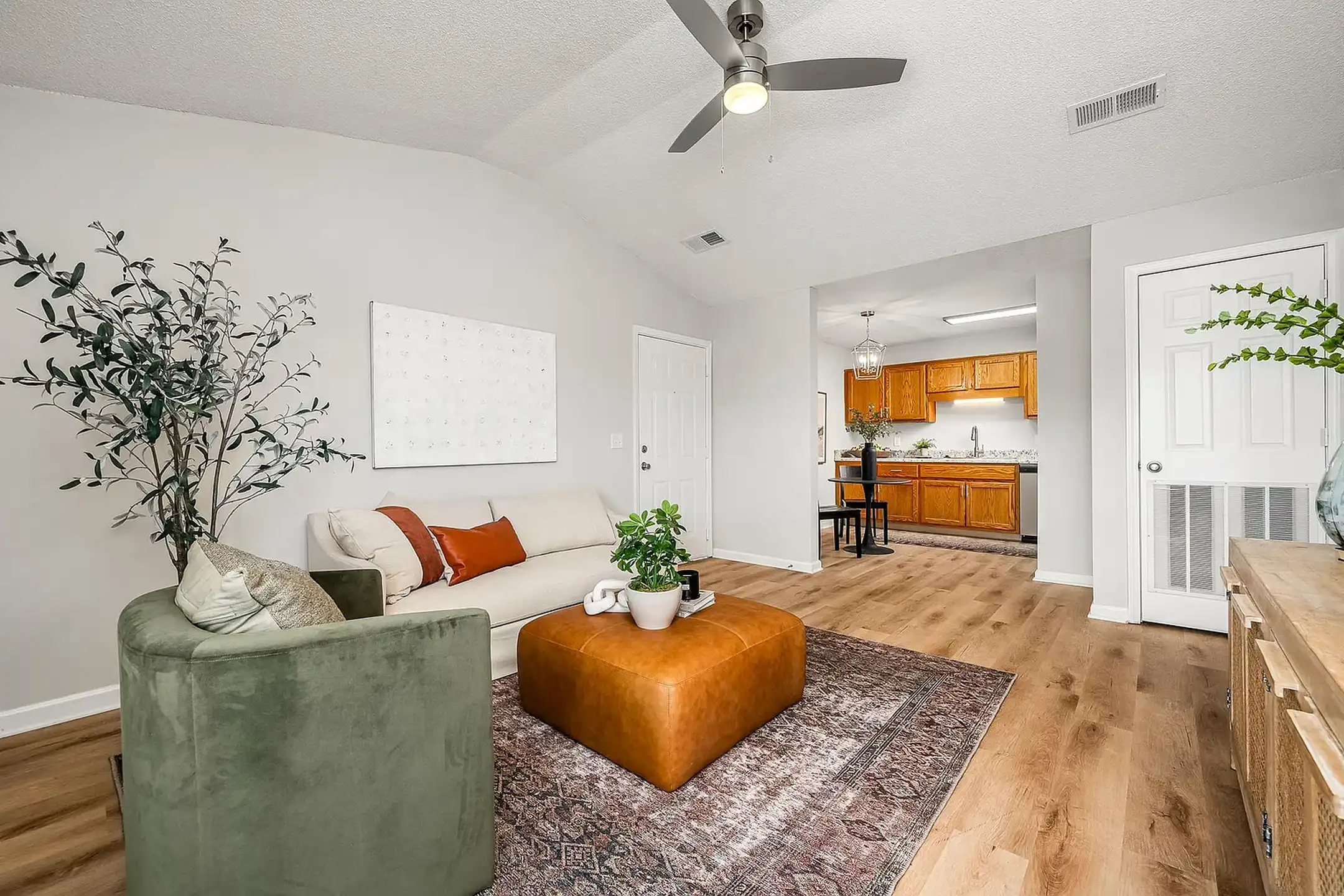 Saddlebrook Apartments - Murfreesboro, TN 37129 | ApartmentGuide.com