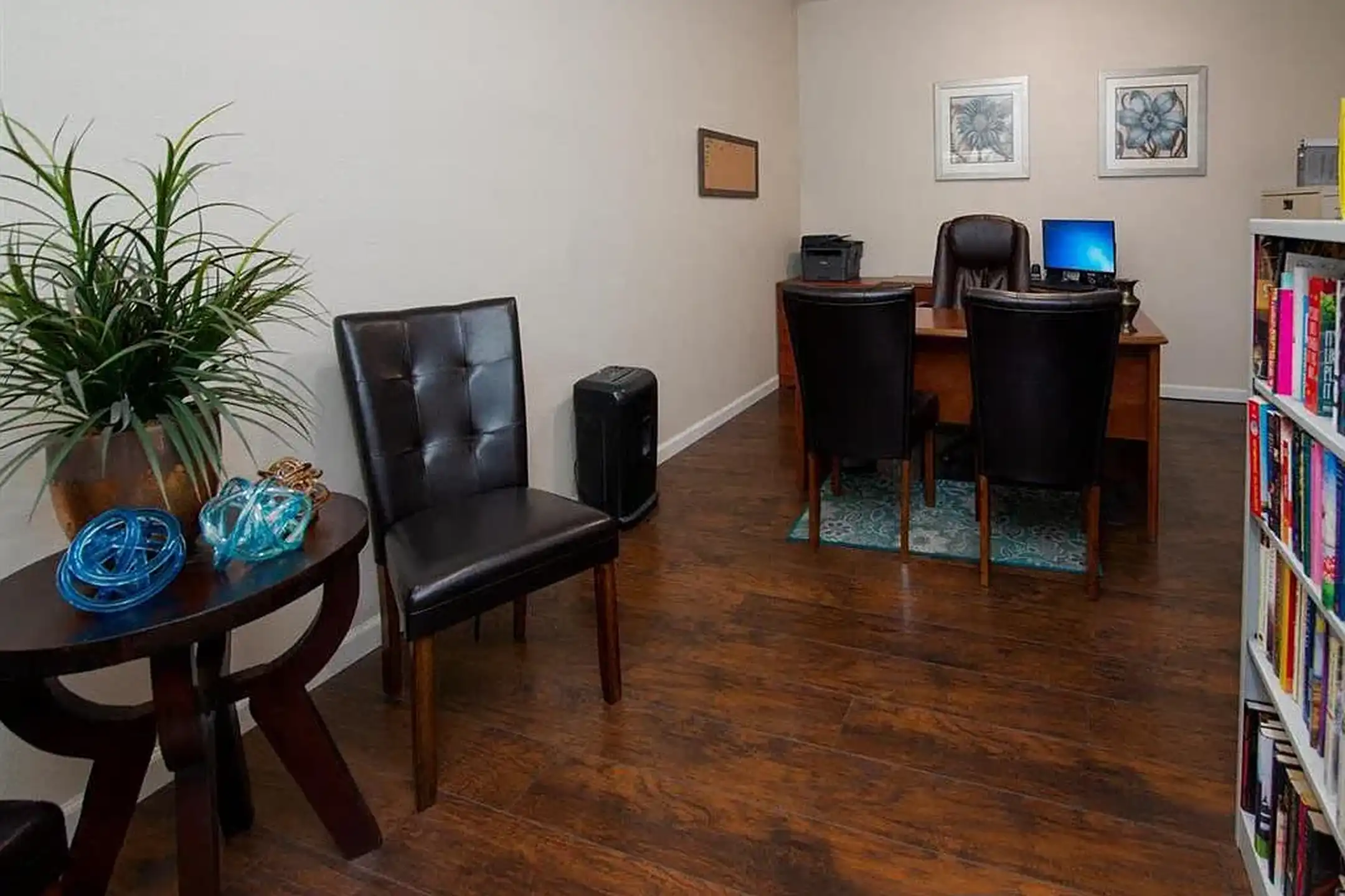 Hamilton Manor Apartments - San Jose, CA 95130 | ApartmentGuide.com