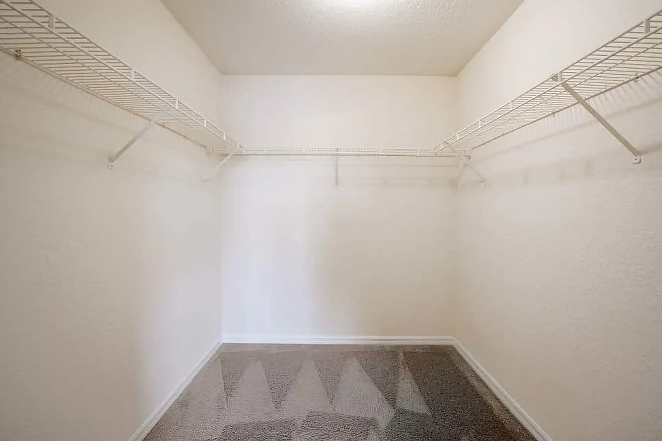 Mission Pointe - Jacksonville, FL 32218 | ApartmentGuide.com