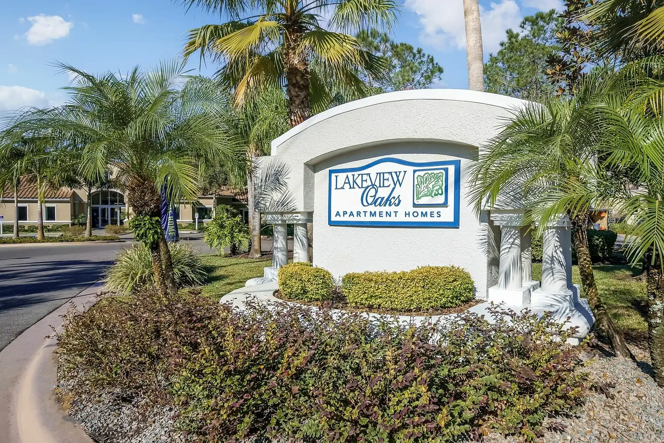 Lakeview Oaks - Tampa, FL 33613 | ApartmentGuide.com