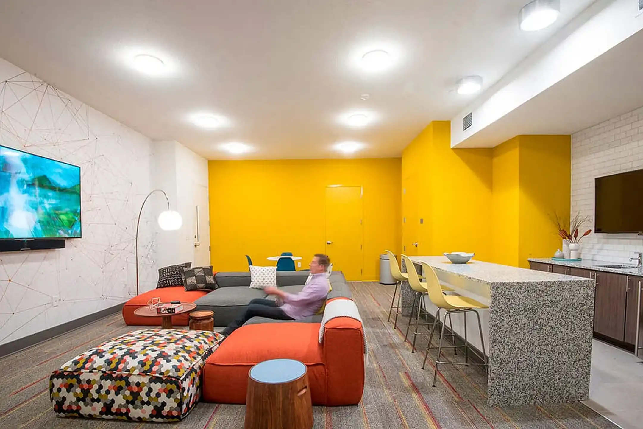 20 Midtown - Birmingham, AL 35233 | ApartmentGuide.com