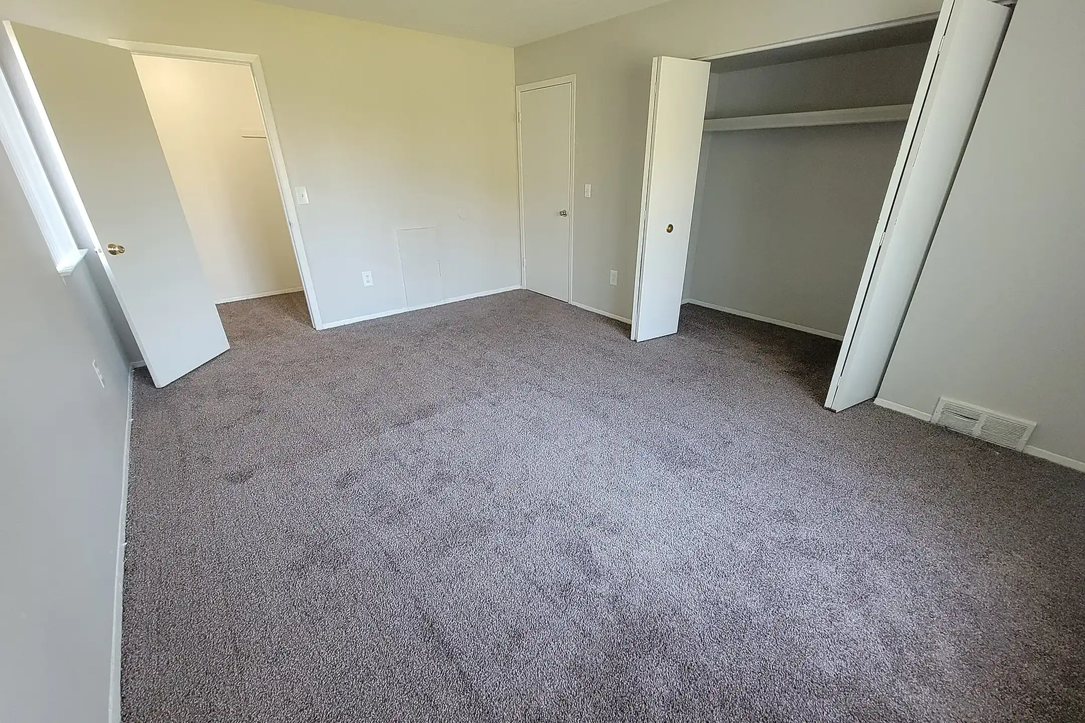 Garfield Commons - Clinton Township, MI 48038 | ApartmentGuide.com