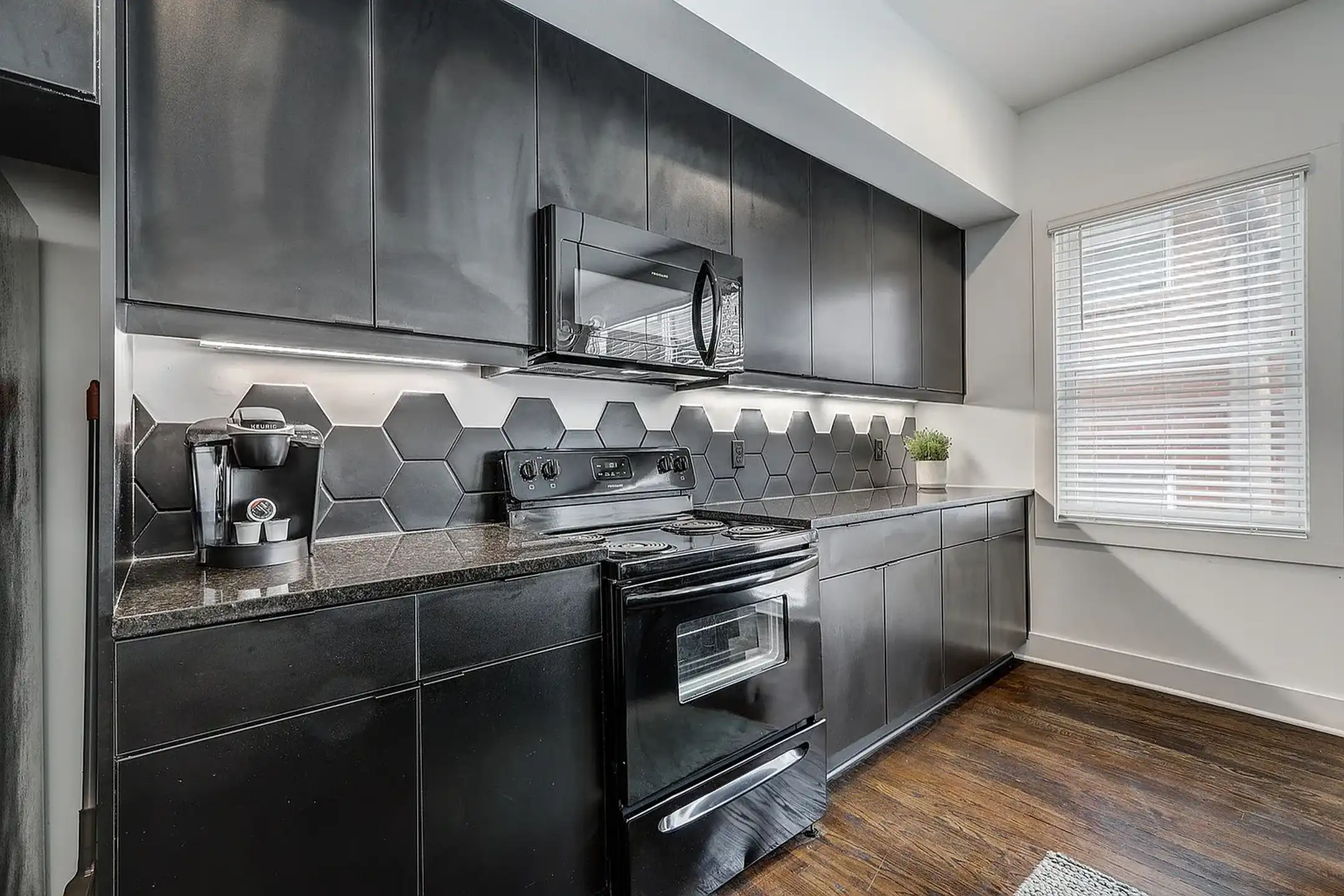 Studio9Forty - Atlanta, GA 30309 | ApartmentGuide.com