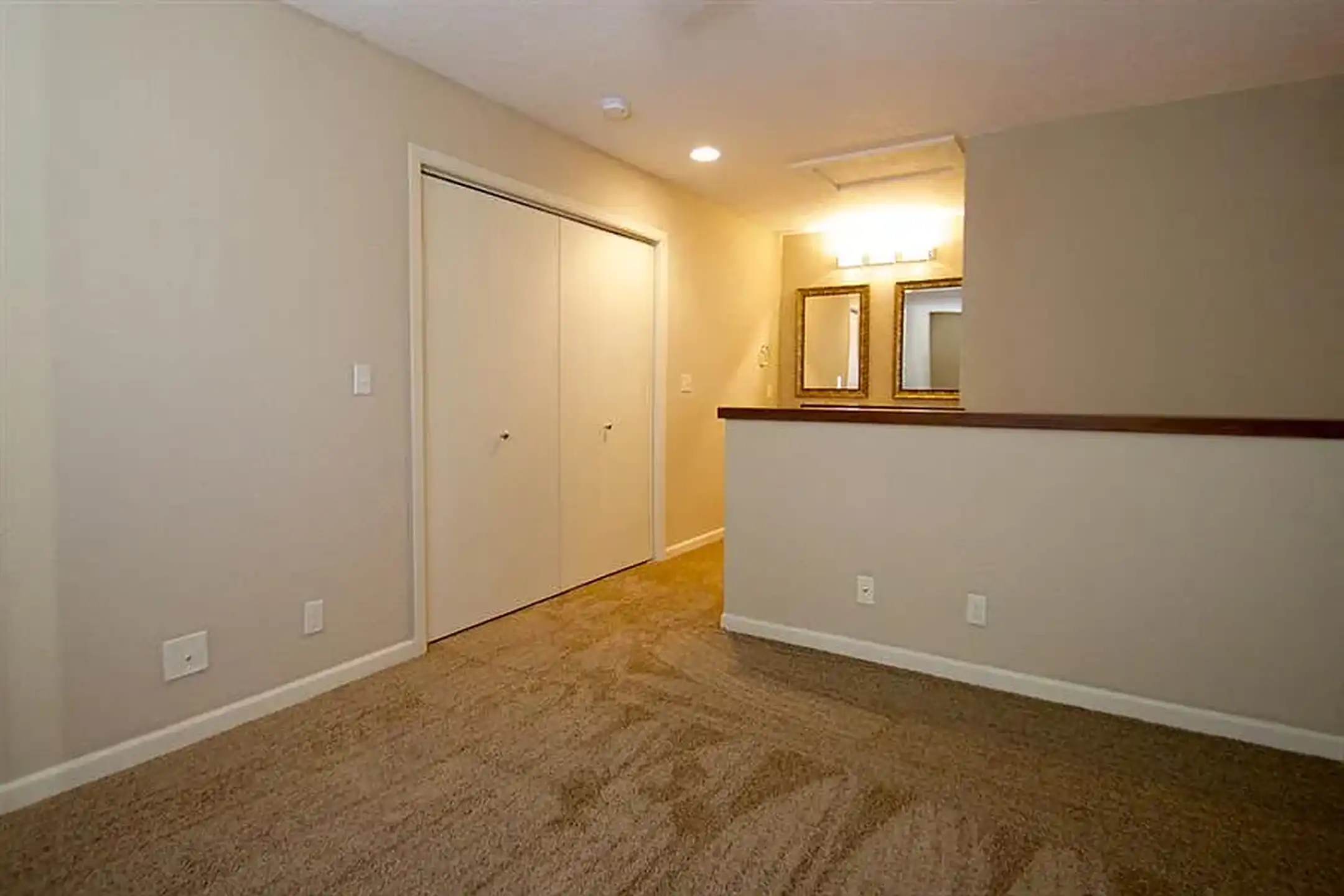 Aspen Lofts/West - Omaha, NE 68137 | ApartmentGuide.com