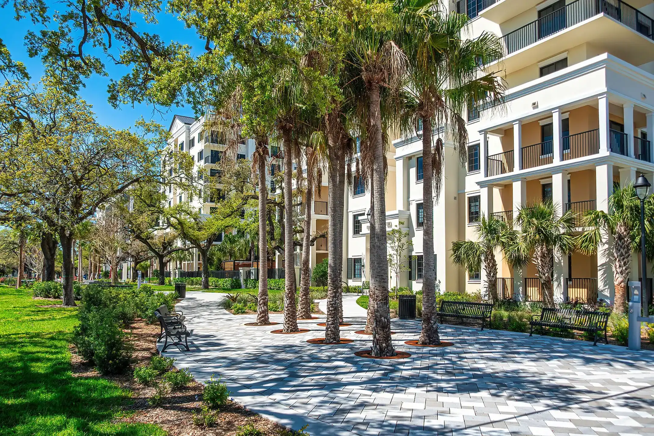 Manor Riverside - Tampa, FL 33607 | ApartmentGuide.com