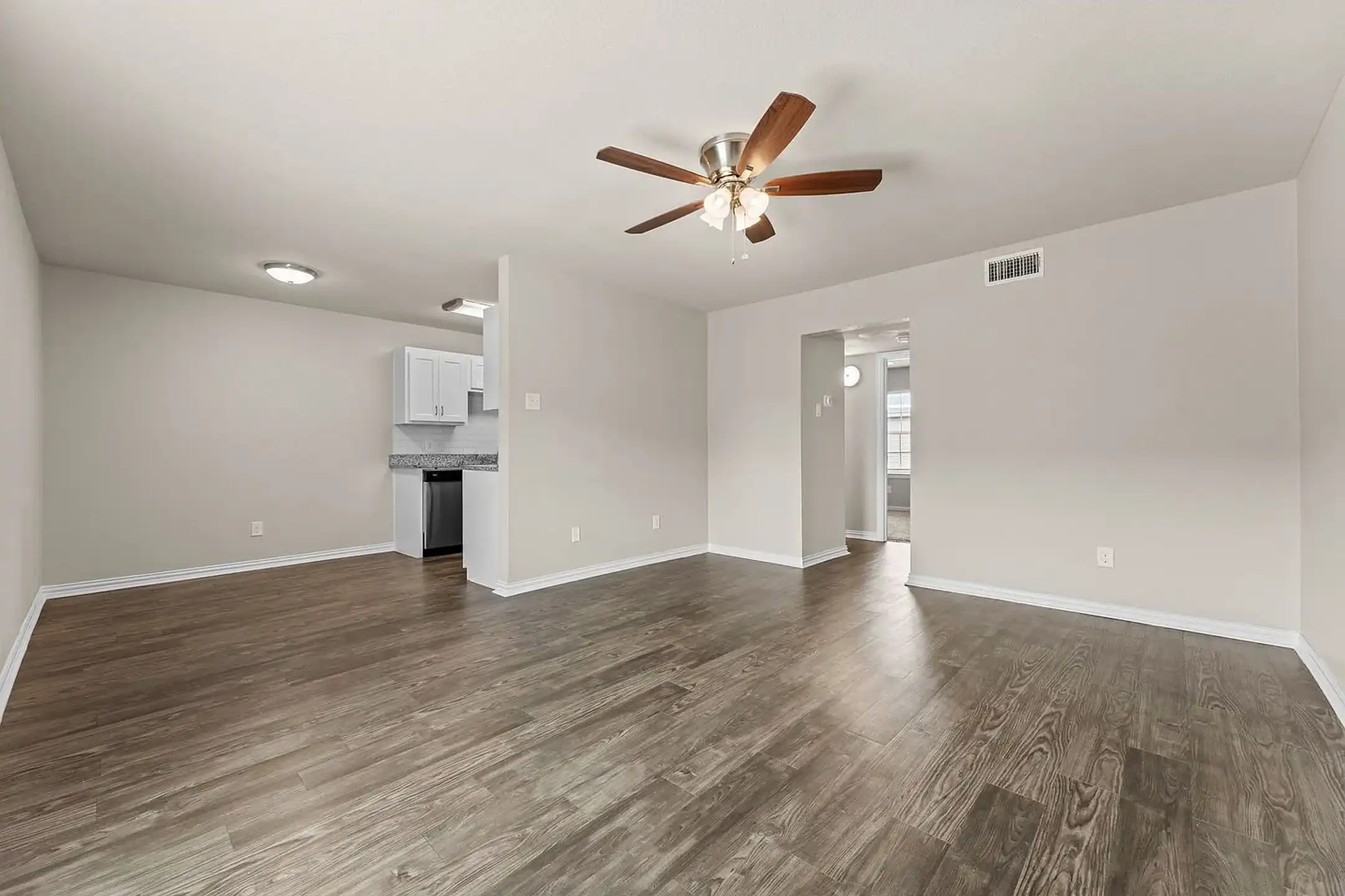 Car Mel Apartments - Waco, TX 76710 | ApartmentGuide.com