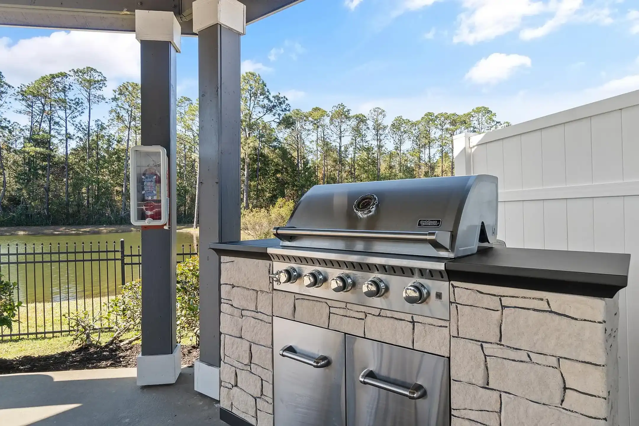 Lakes at Nottingham - Pensacola, FL 32506 | ApartmentGuide.com