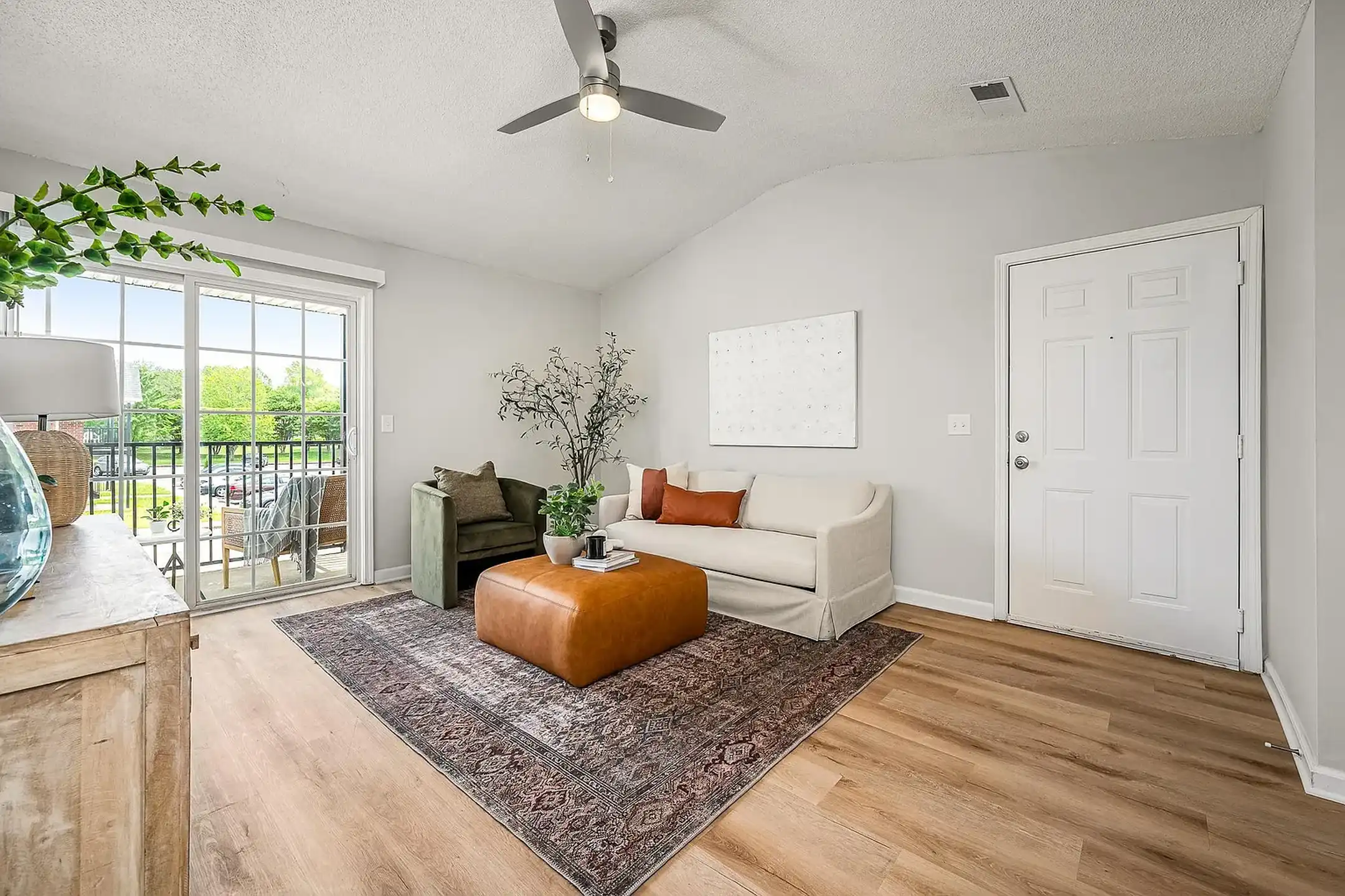 Saddlebrook Apartments - Murfreesboro, TN 37129 | ApartmentGuide.com