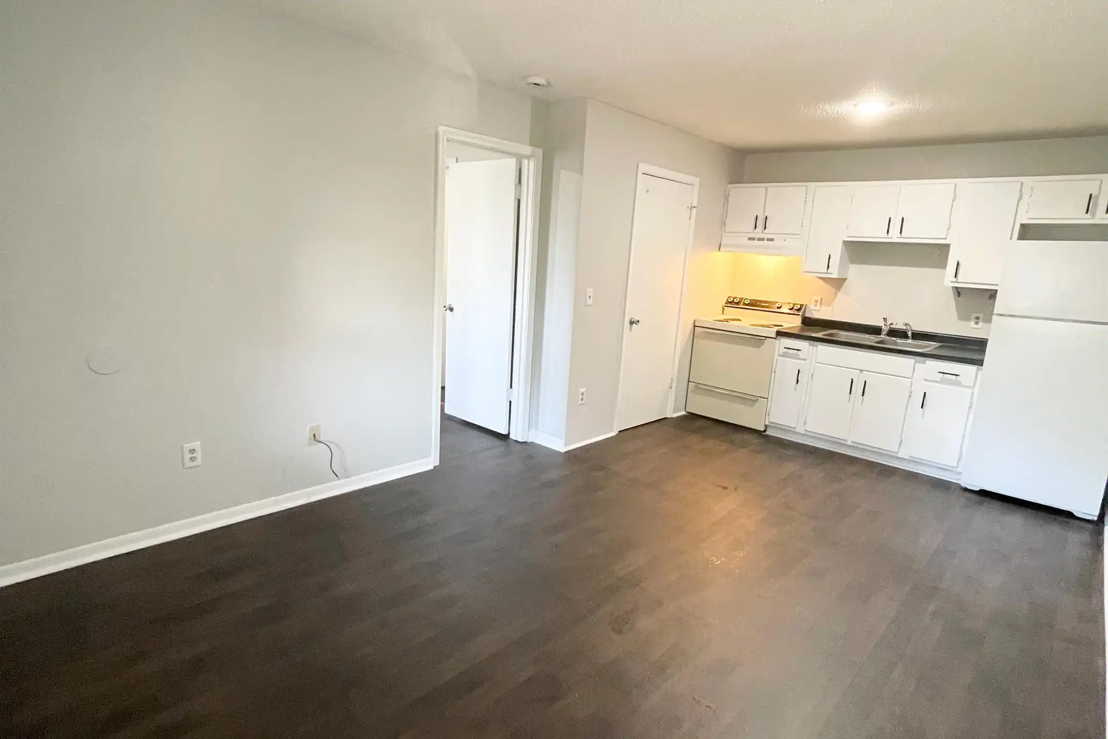 1711 McConnell Ave unit 12 - Owensboro, KY 42303 | ApartmentGuide.com