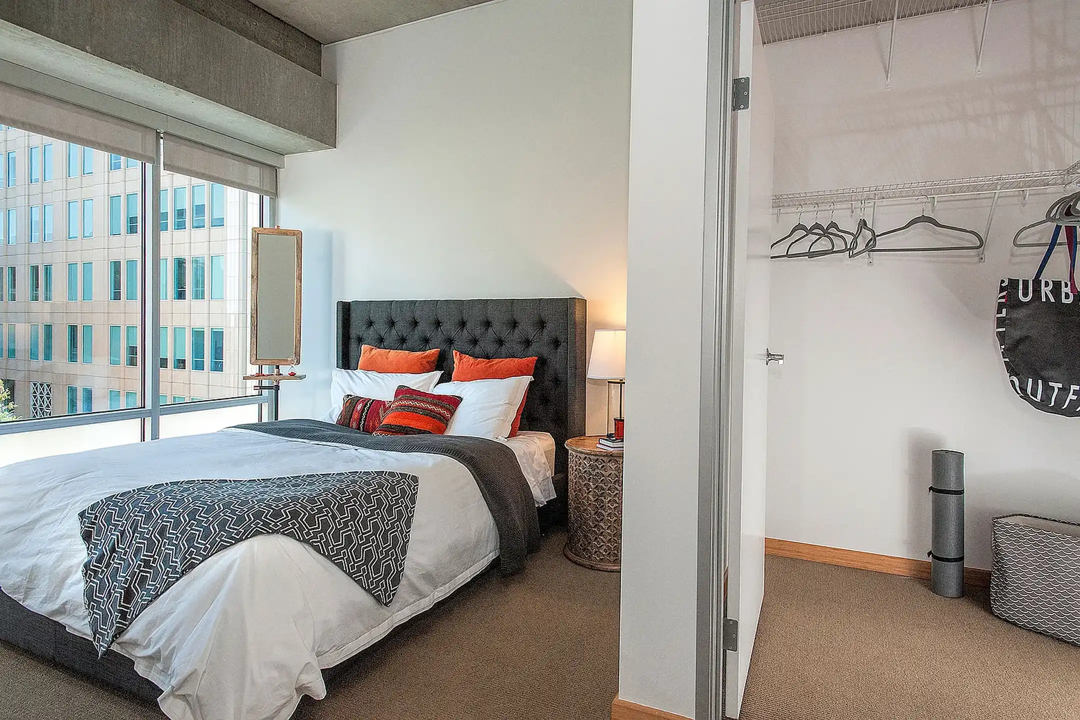 800J Lofts - Sacramento, CA 95814 | ApartmentGuide.com