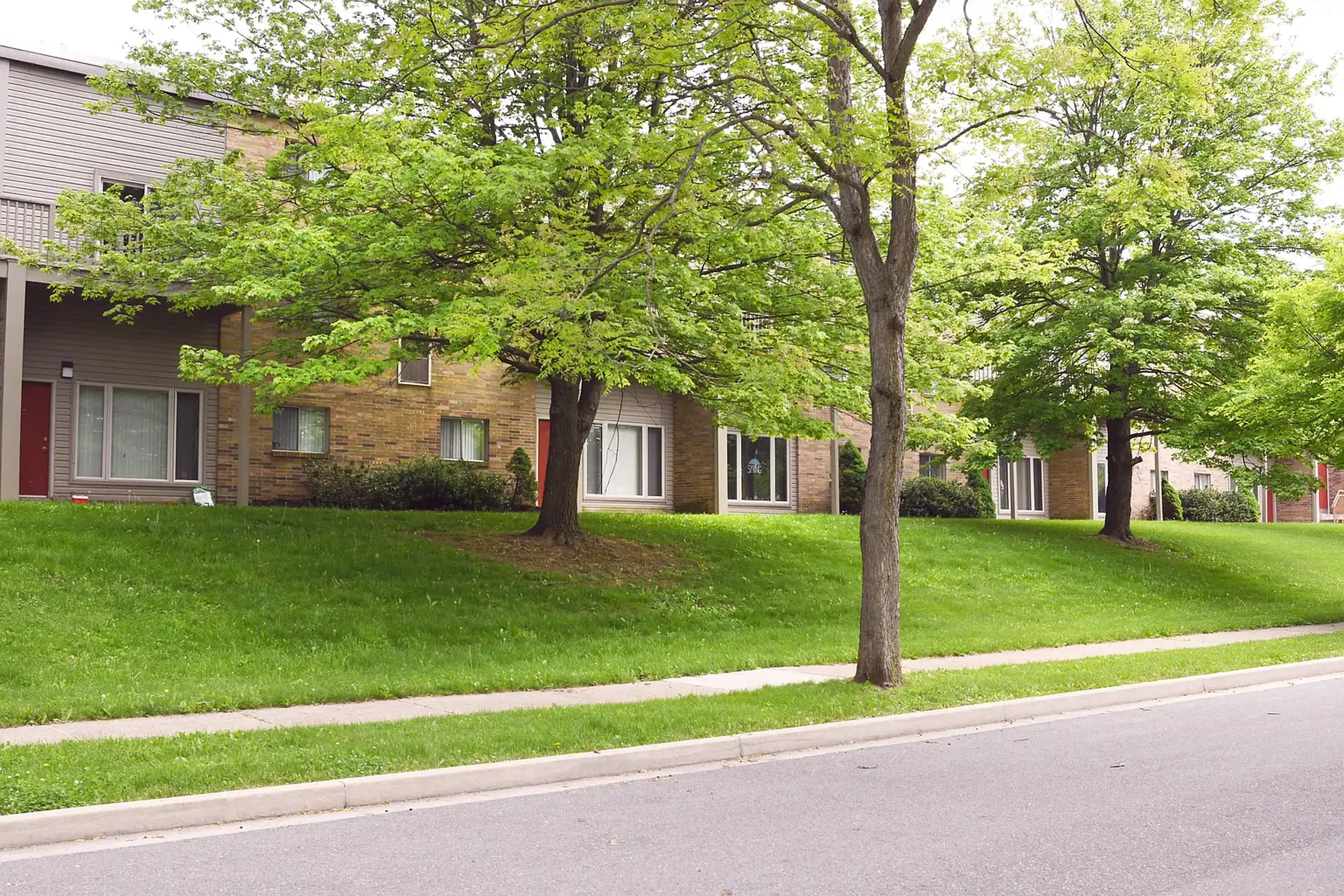 University Terrace Apartments - State College, PA 16801 ...