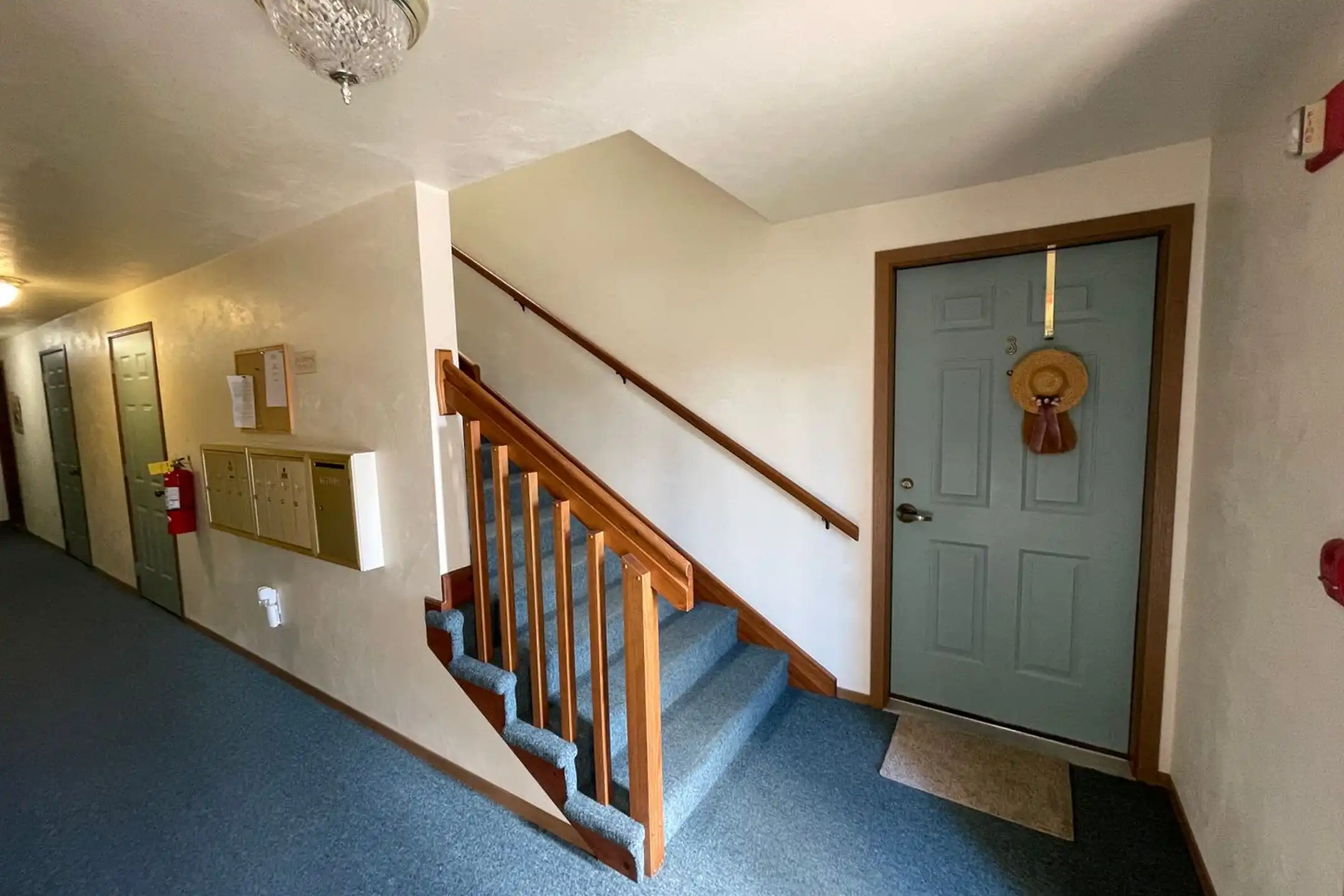 591 S Main St unit 02 - Mishicot, WI 54228 | ApartmentGuide.com