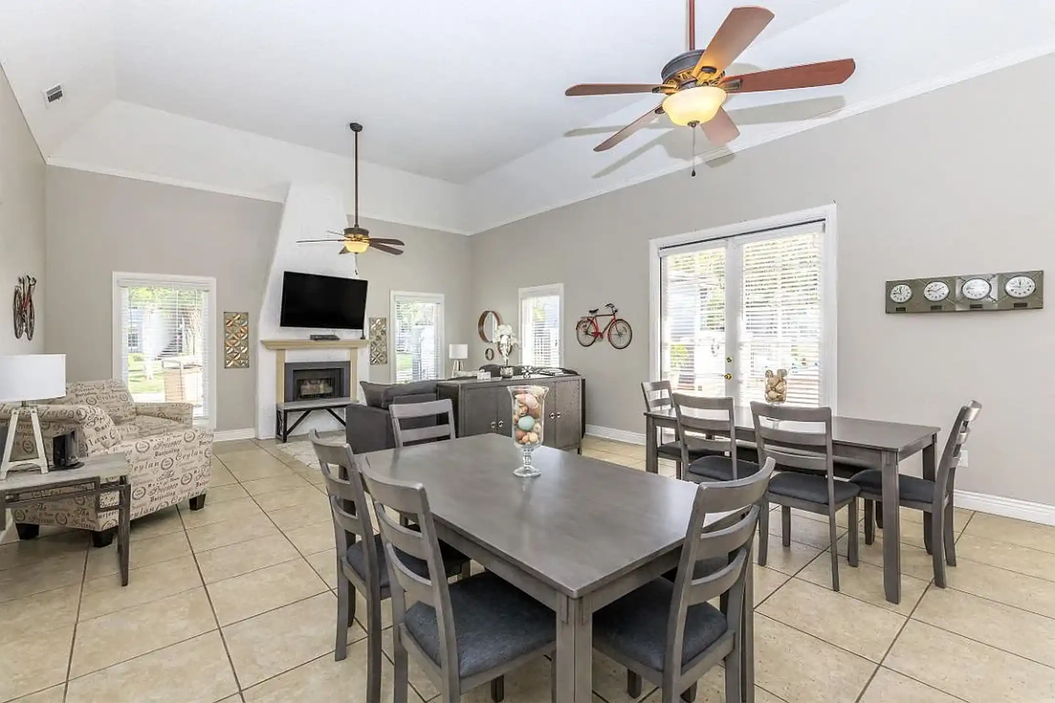 The Newport Apartments - Riverside, CA 92505 | ApartmentGuide.com