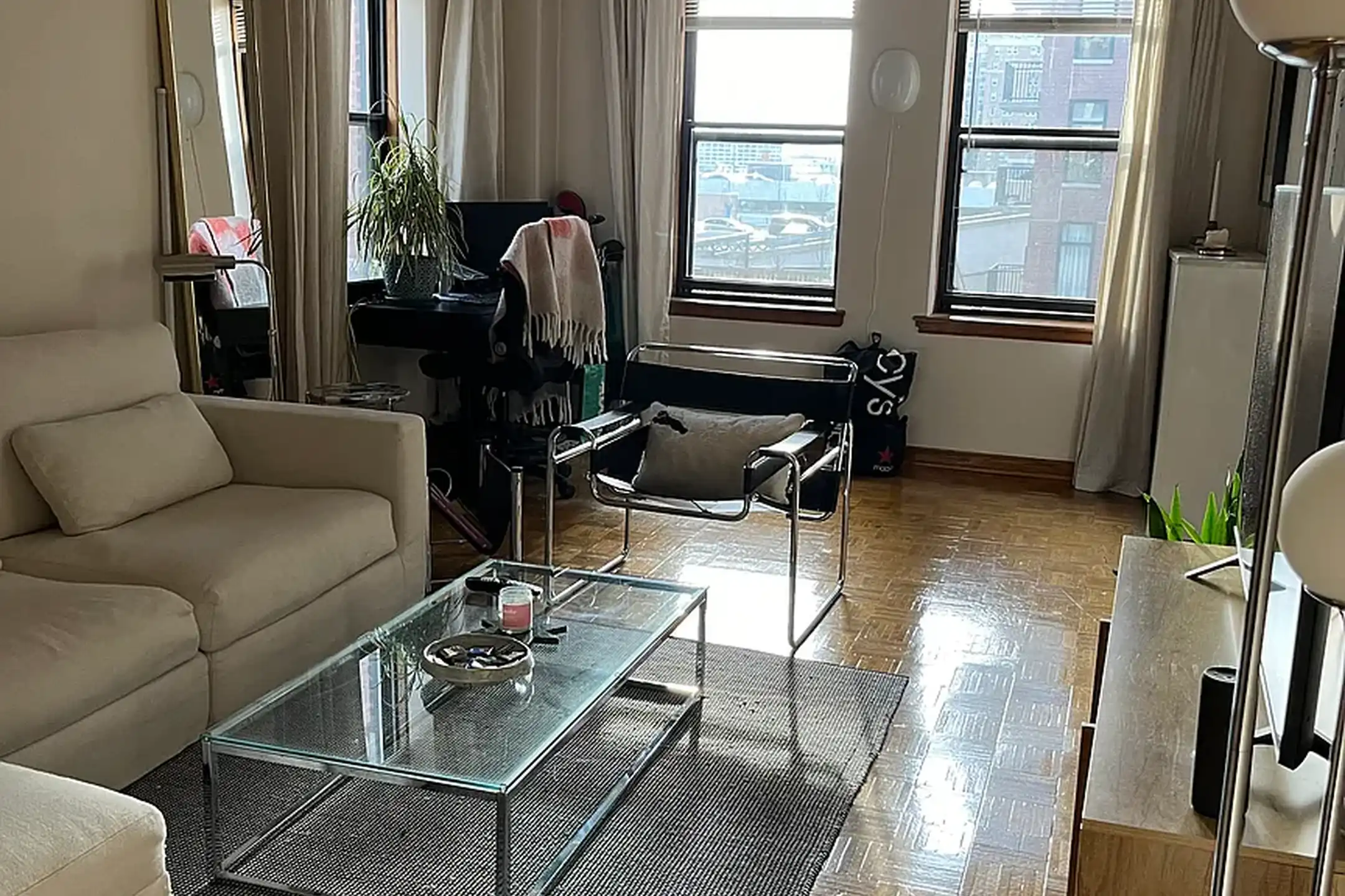 Dearborn North - Chicago, IL 60610 | ApartmentGuide.com