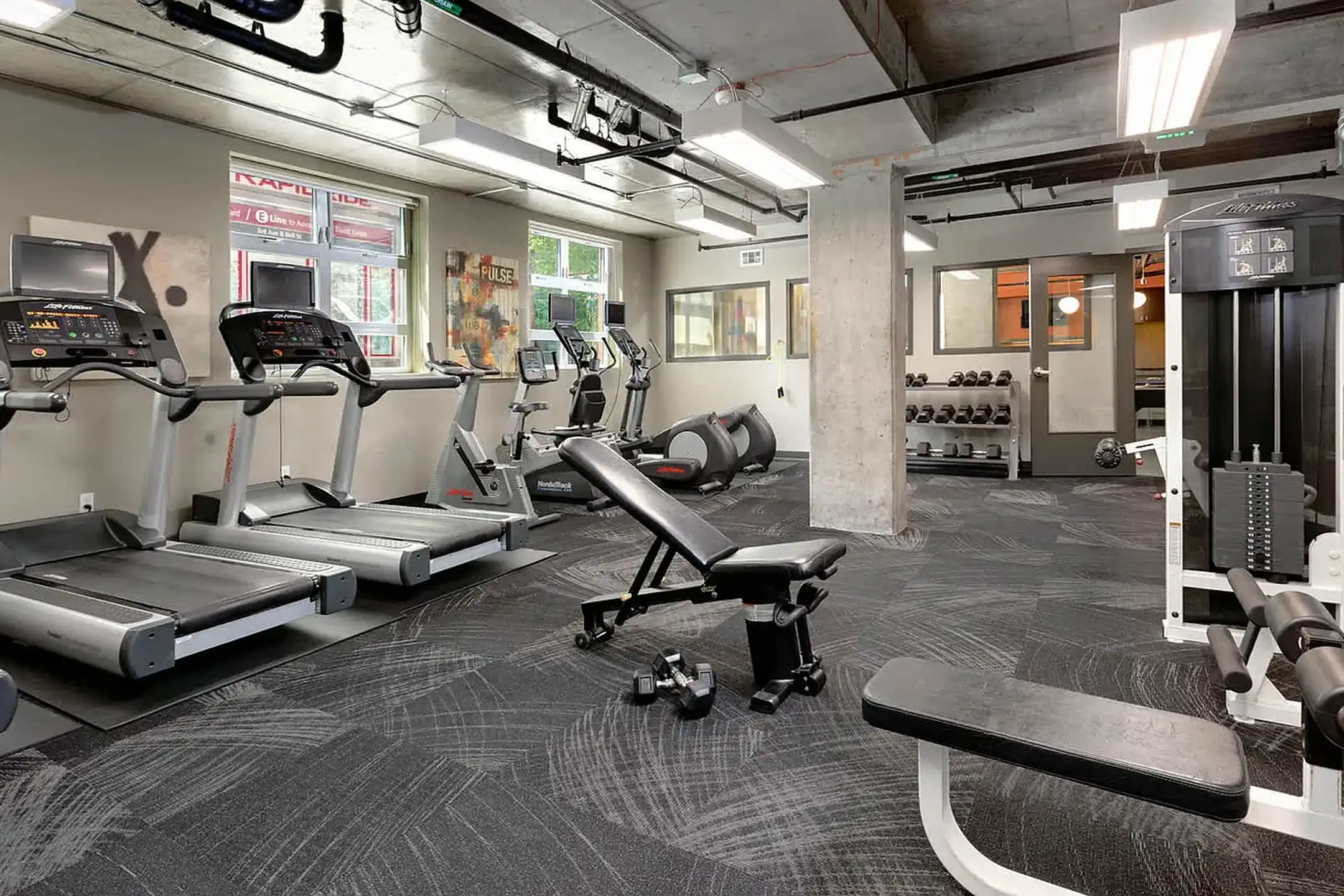 Moda - Seattle, WA 98121 | ApartmentGuide.com