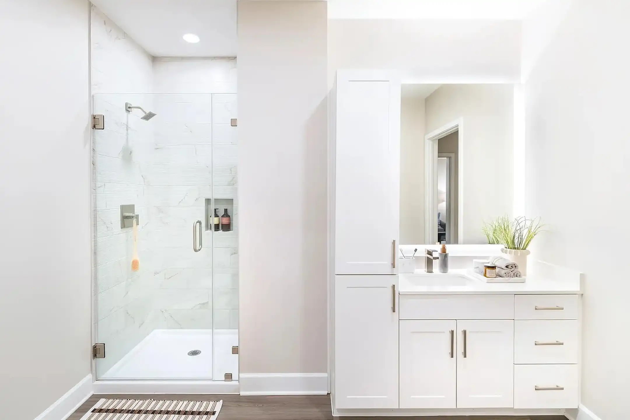 Modera Waugh - Houston, TX 77019 | ApartmentGuide.com