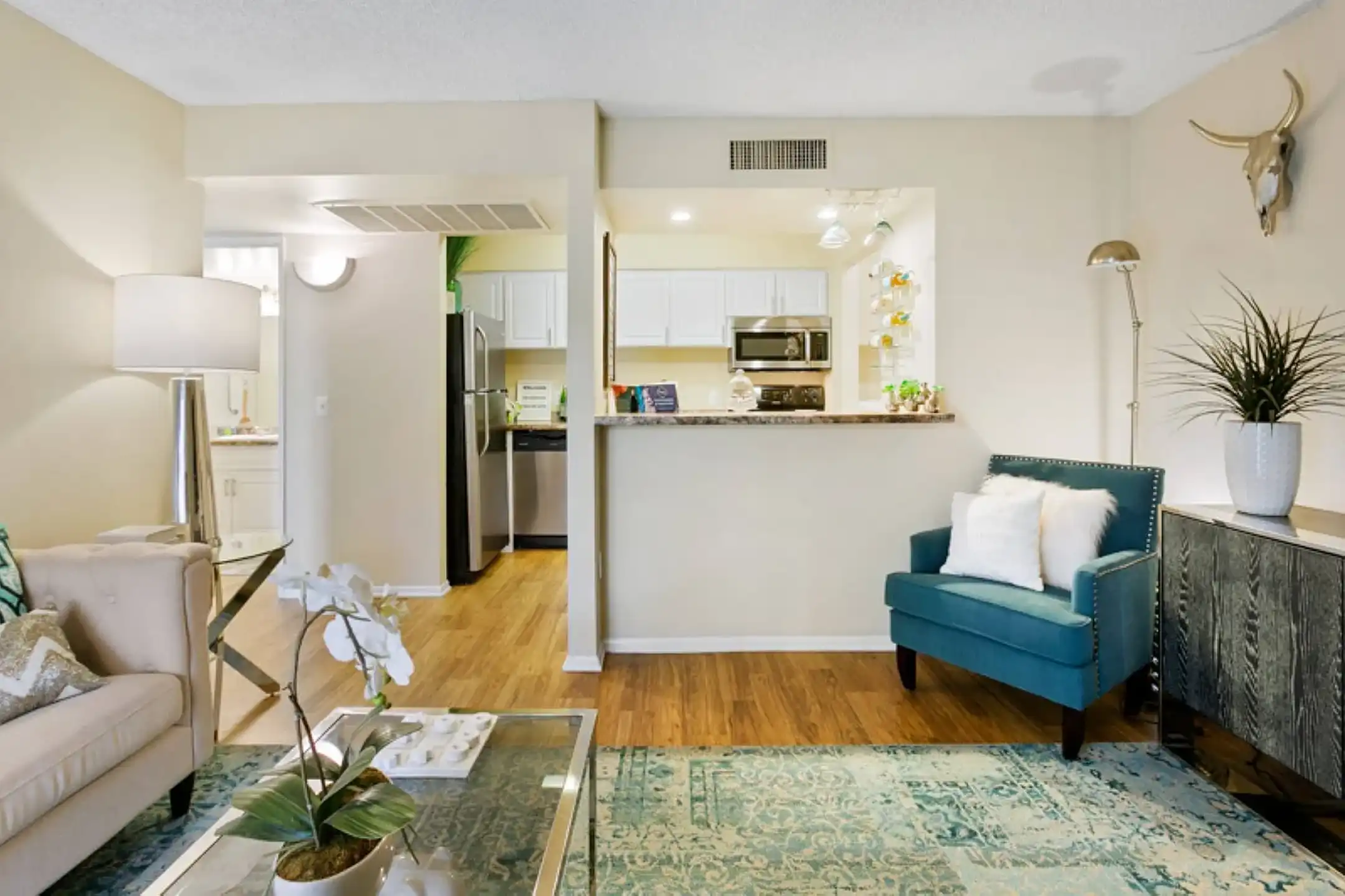 Domain 3201 - Tucson, AZ 85741 | ApartmentGuide.com