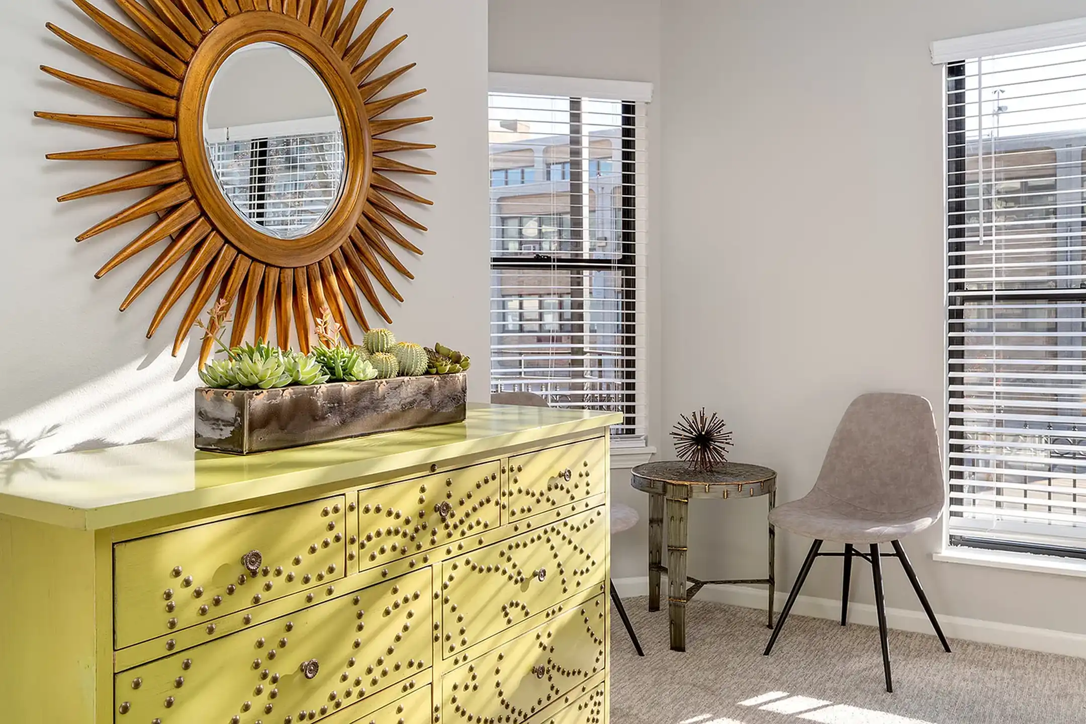 East Pointe Commons - Milwaukee, WI 53202 | ApartmentGuide.com