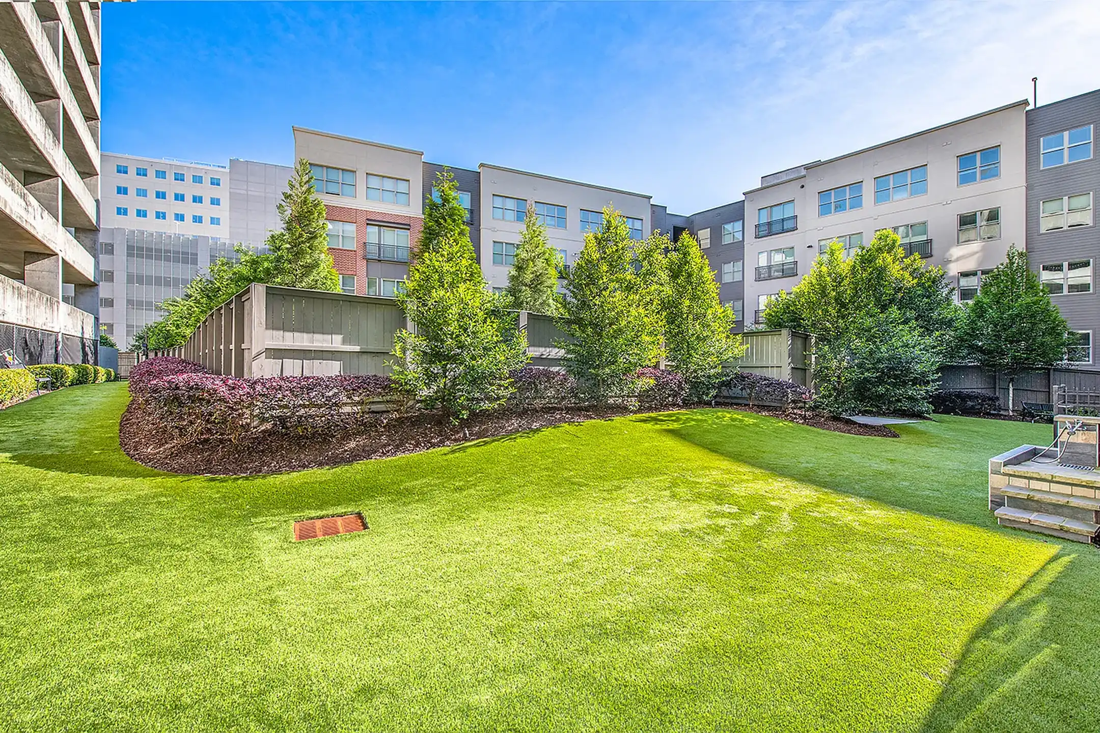 MAA Buckhead - Atlanta, GA 30305 | ApartmentGuide.com