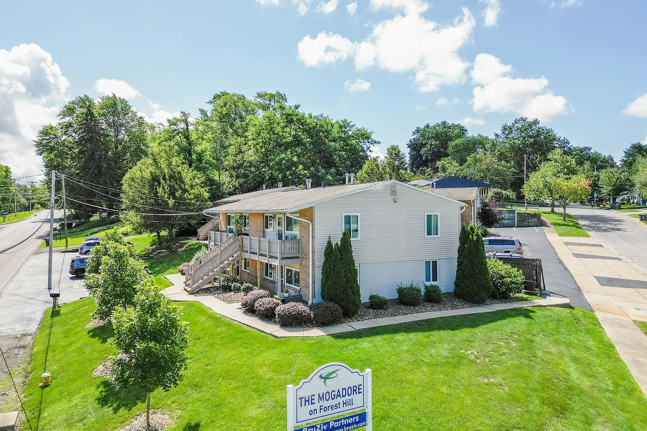 The Mogadore on Forest Hill - Akron, OH 44312 | ApartmentGuide.com