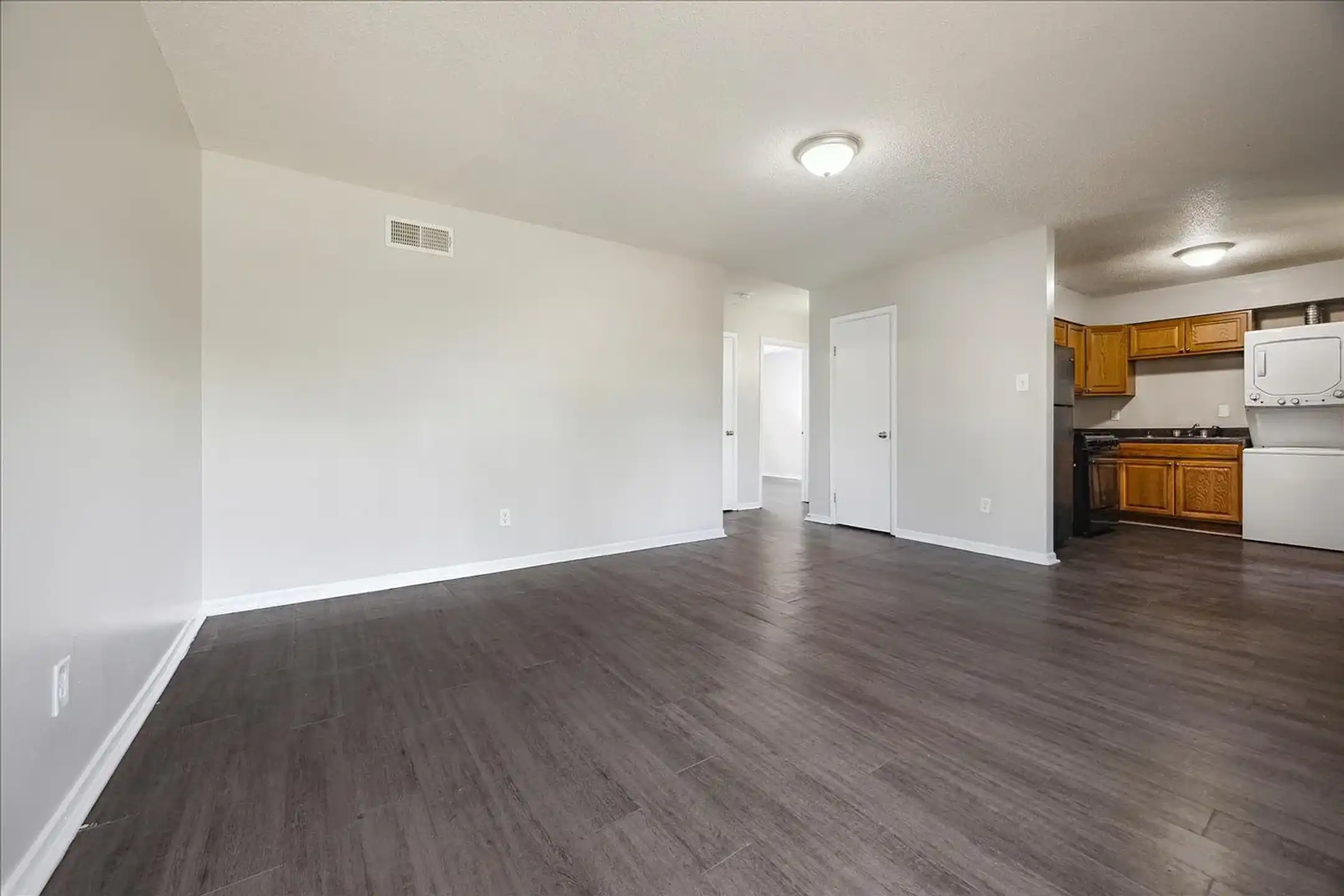 Holmes Pointe - Memphis, TN 38116 | ApartmentGuide.com