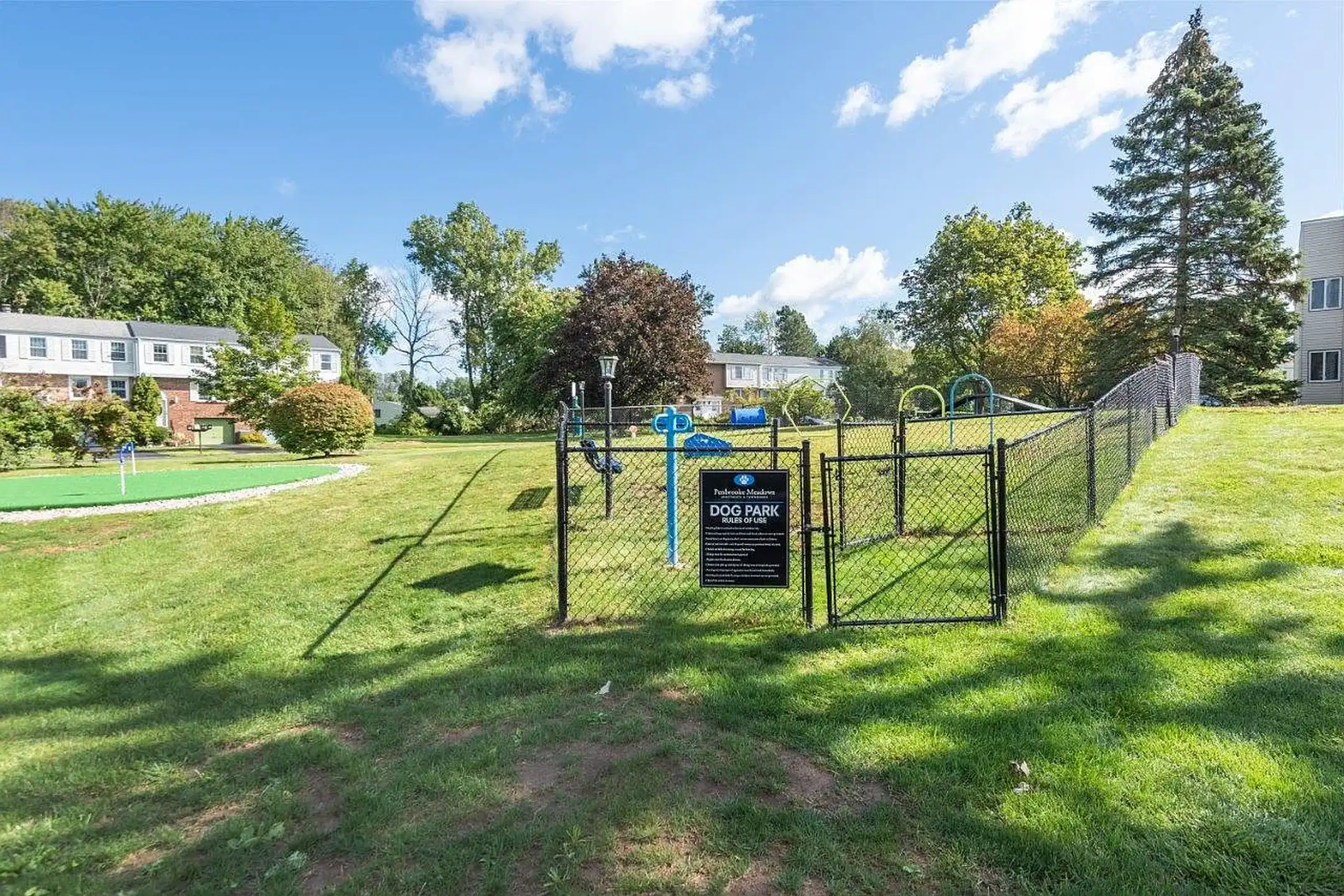 Penbrooke Meadows Apartment Homes - Penfield, NY 14526 | ApartmentGuide.com