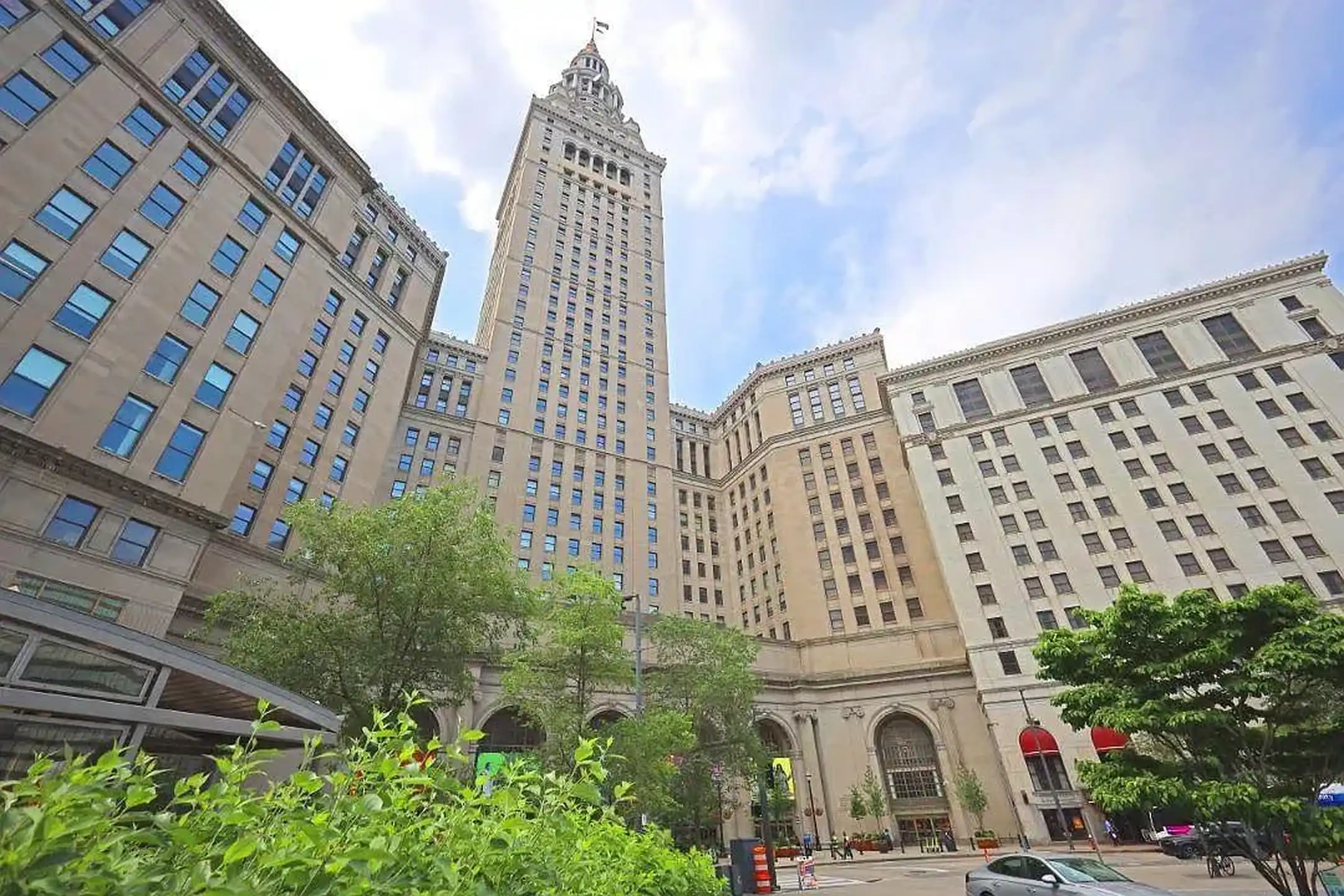 The Terminal Tower Residences - Cleveland, OH 44113 | ApartmentGuide.com