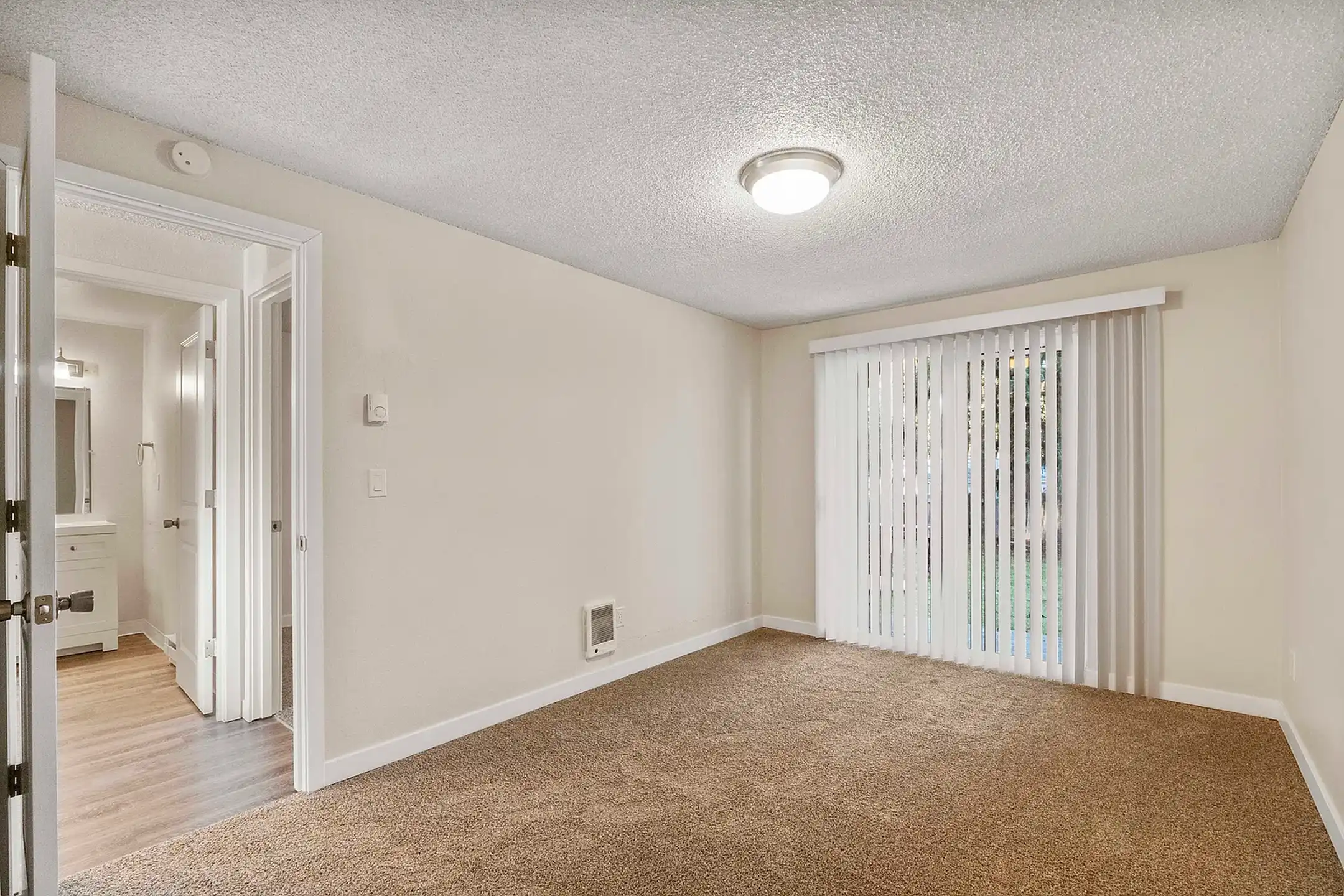 Canyon Ridge Apartments - Tacoma, WA 98446 | ApartmentGuide.com