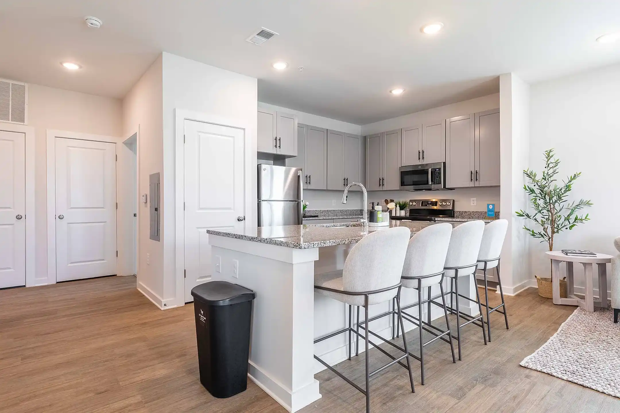 The Manor on County Line - Madison, AL 35756 | ApartmentGuide.com