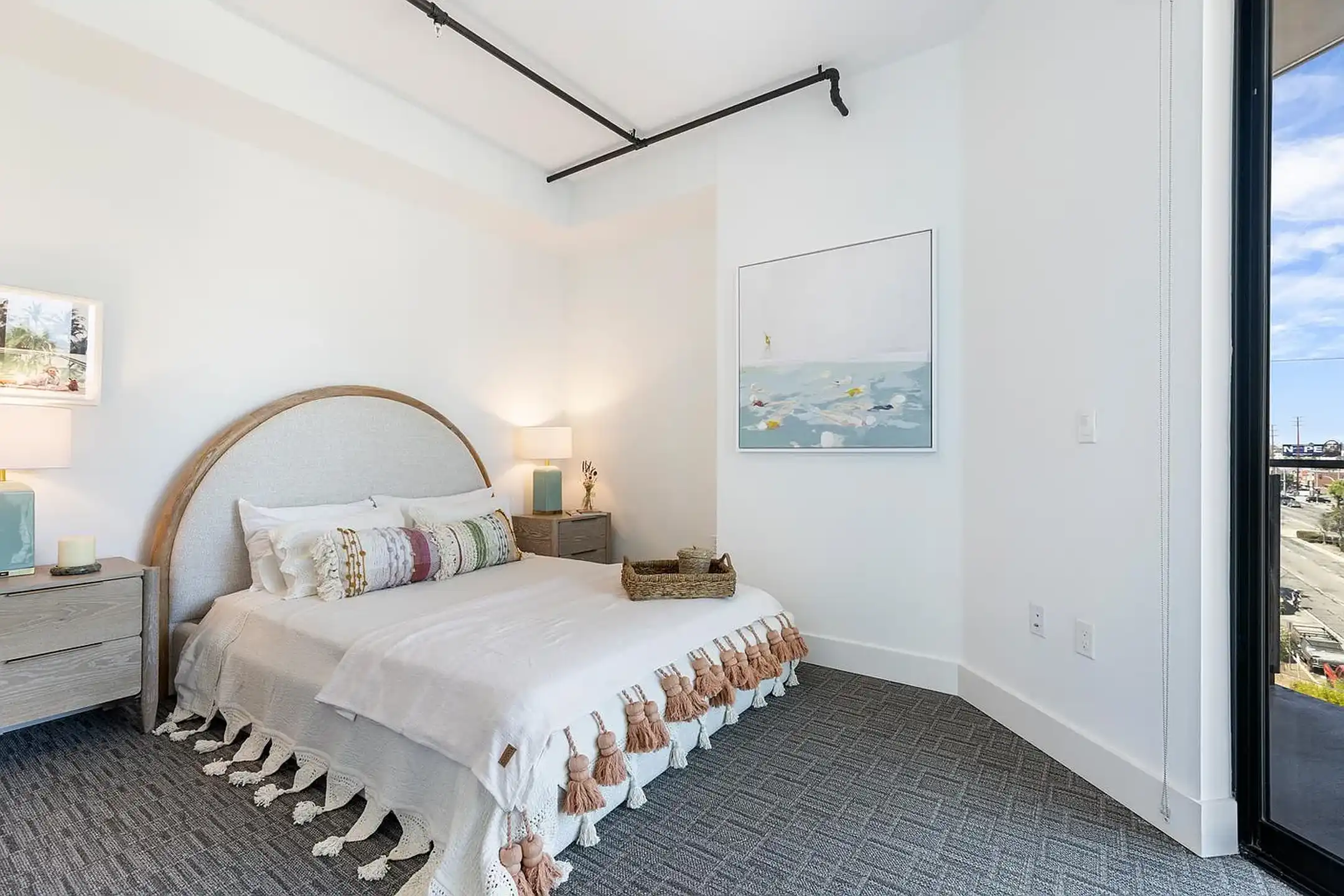 MV by CLG - Culver City, CA 90232 | ApartmentGuide.com