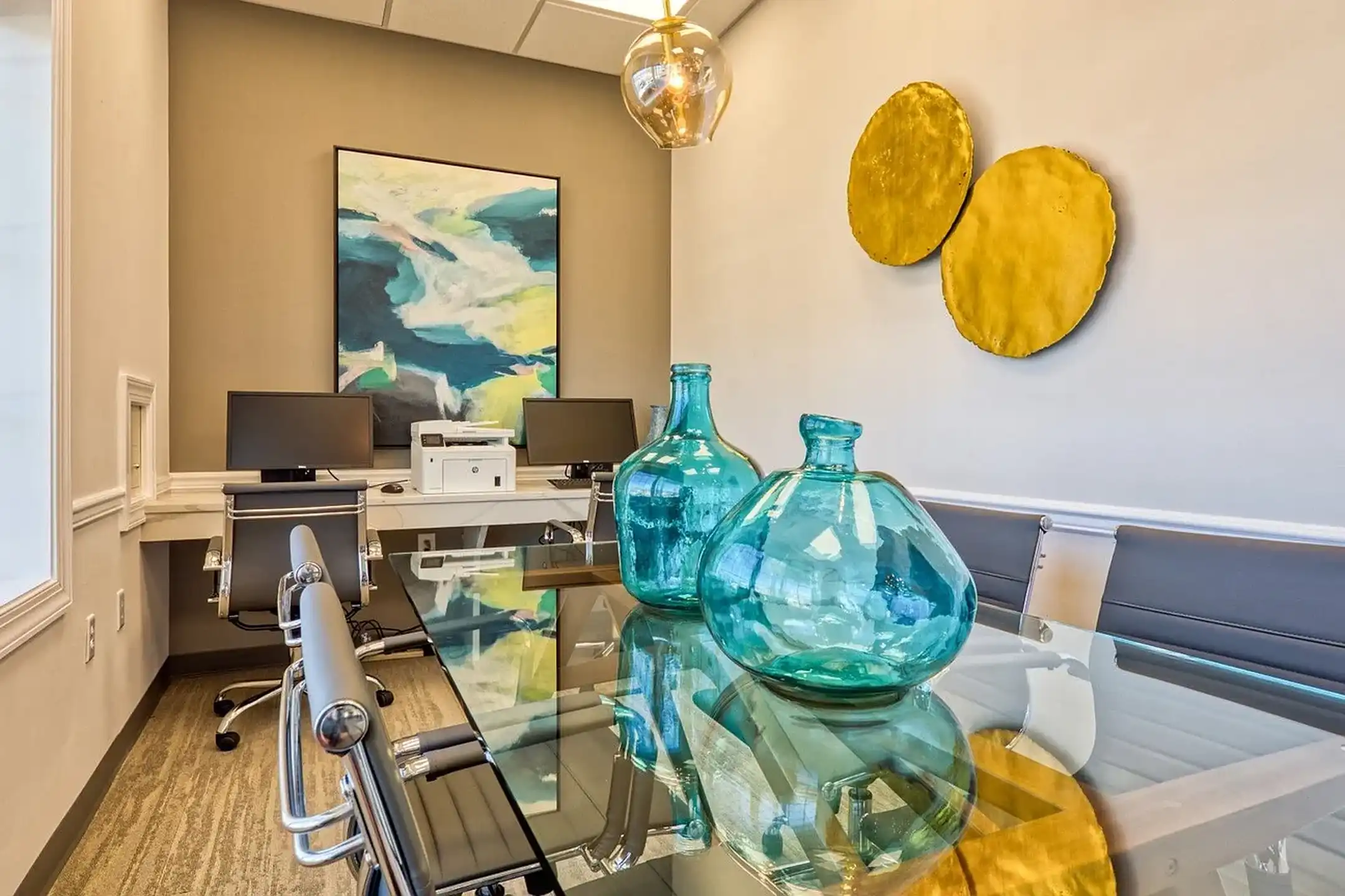 Colony Point Apartments - Norfolk, VA 23505 | ApartmentGuide.com
